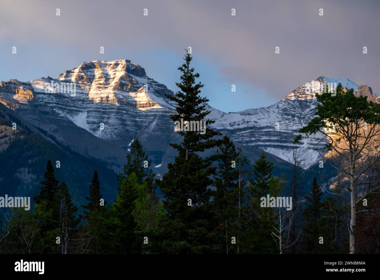 Sunset sky over Mount Rundle in Banff National Park during summer time ...