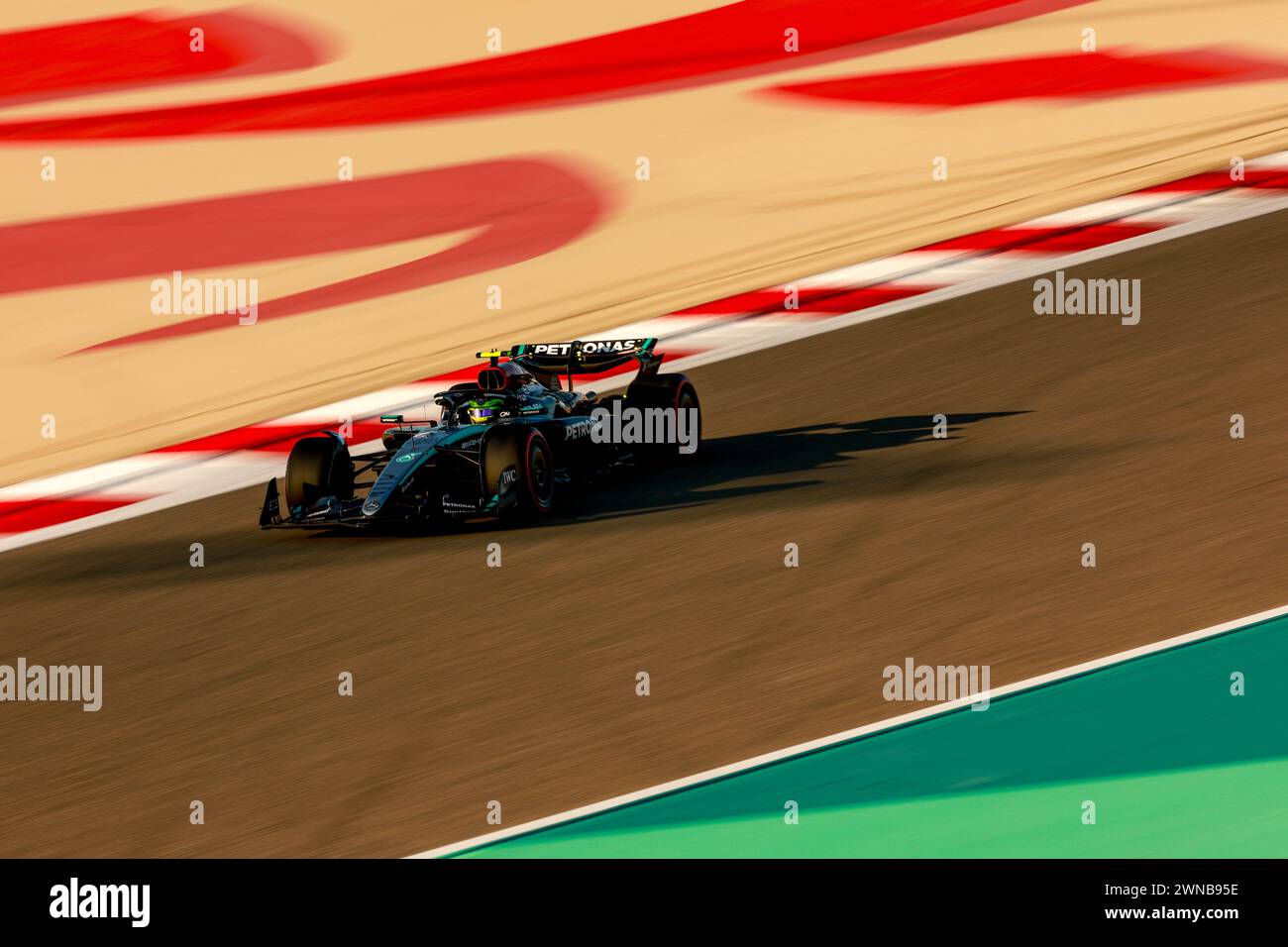 44 HAMILTON Lewis (gbr), Mercedes AMG F1 Team W15, action during the ...