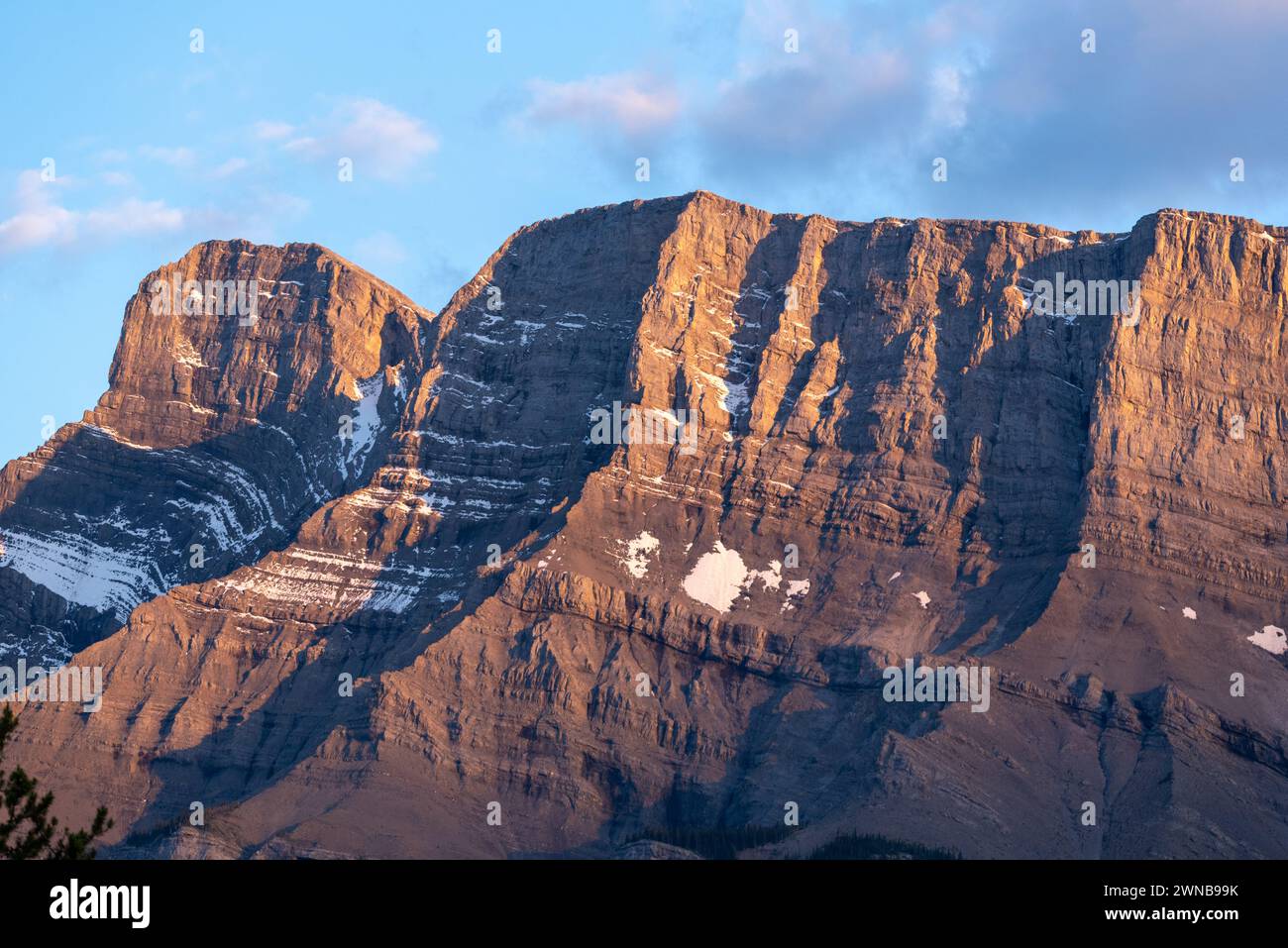 Sunset sky over Mount Rundle in Banff National Park during summer time ...