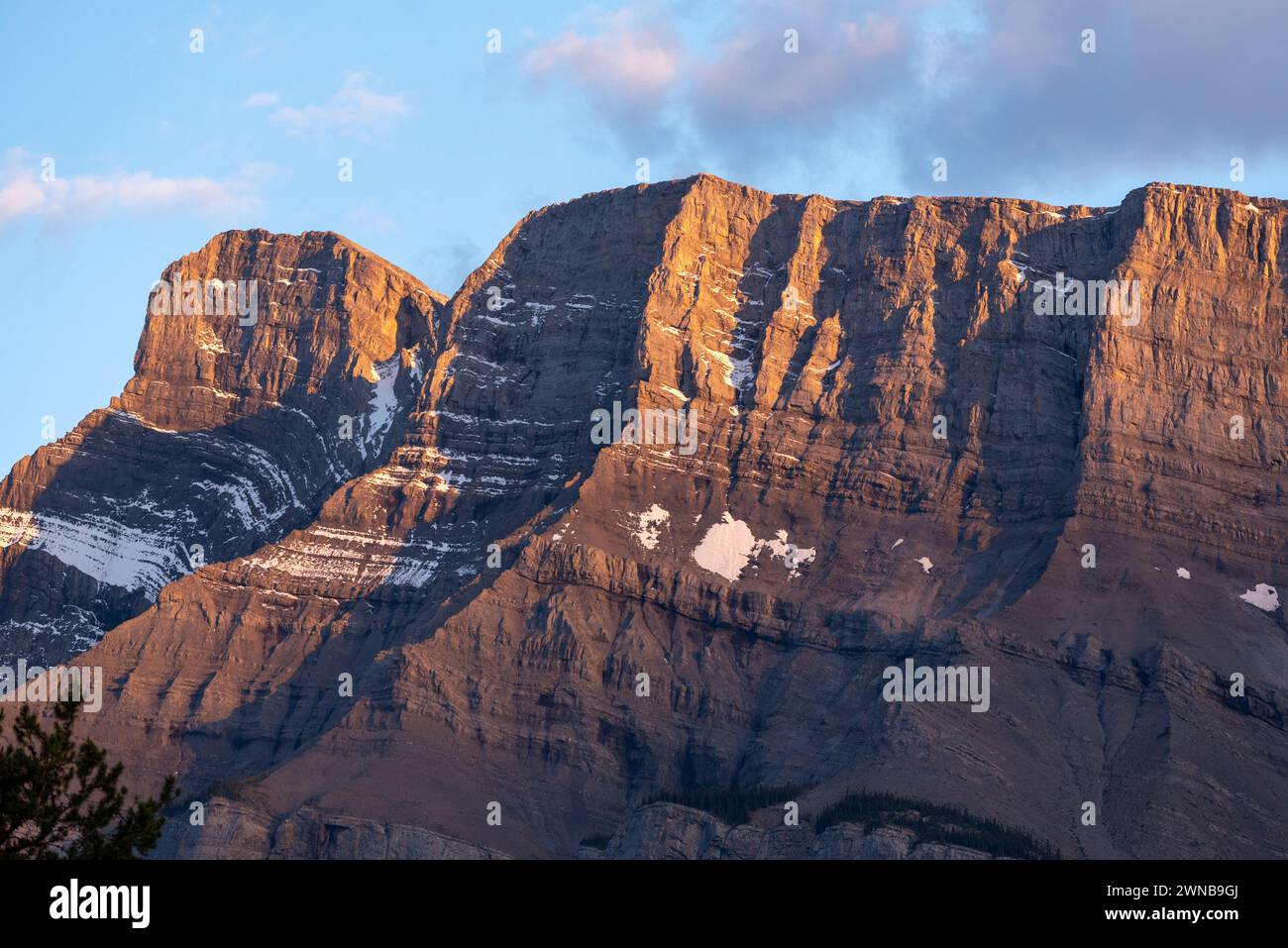 Sunset sky over Mount Rundle in Banff National Park during summer time ...