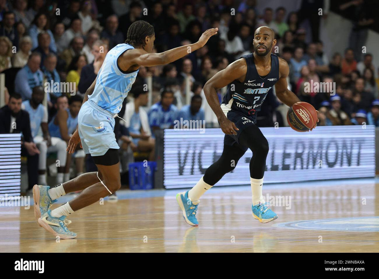 Thierry Larret/Maxppp. Basket Pro B : JA Vichy vs Sharks Antibes Cote d ...