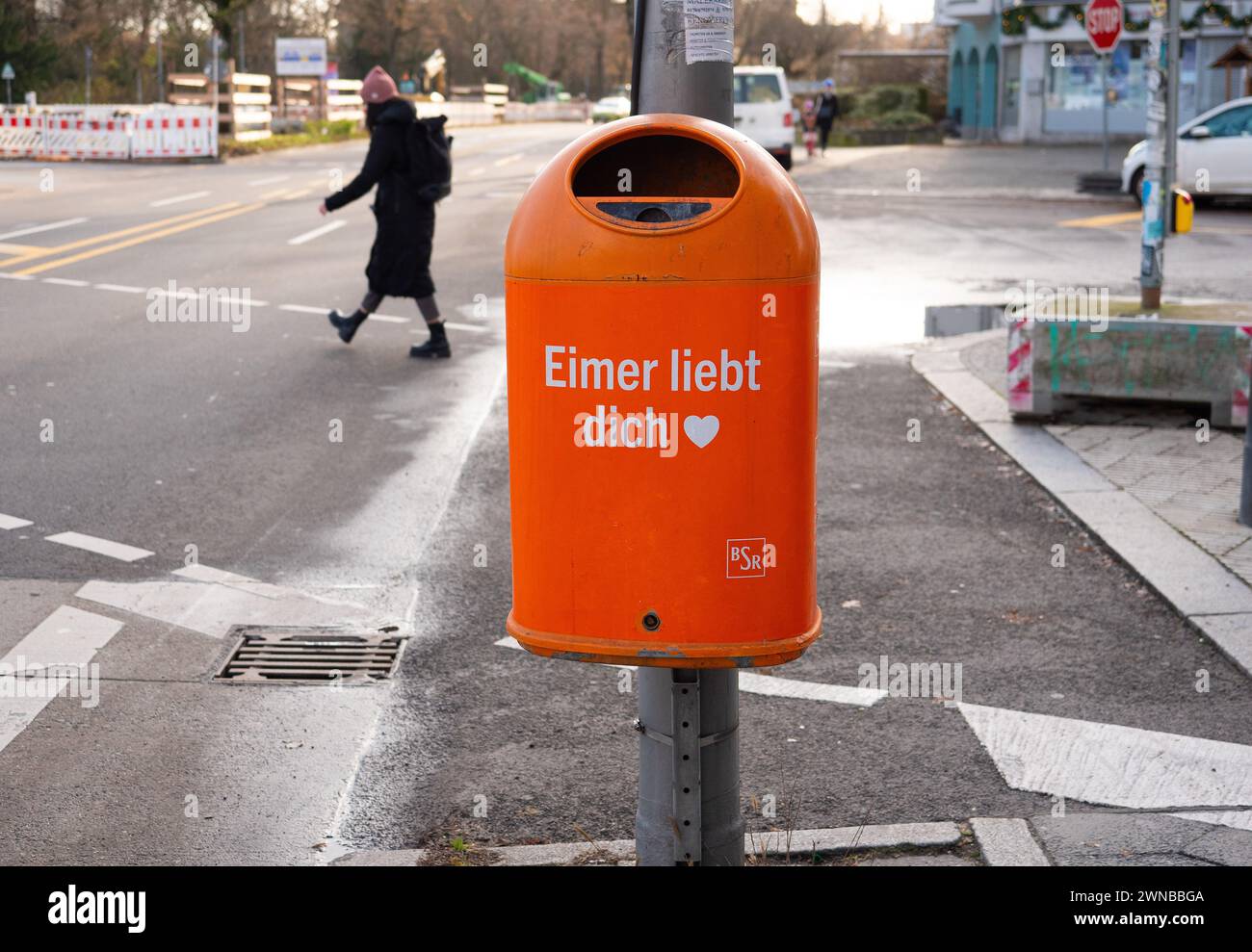Berlin, Germany. 16th Dec, 2023. 16.12.2023, Berlin. "Eimer loves you ...