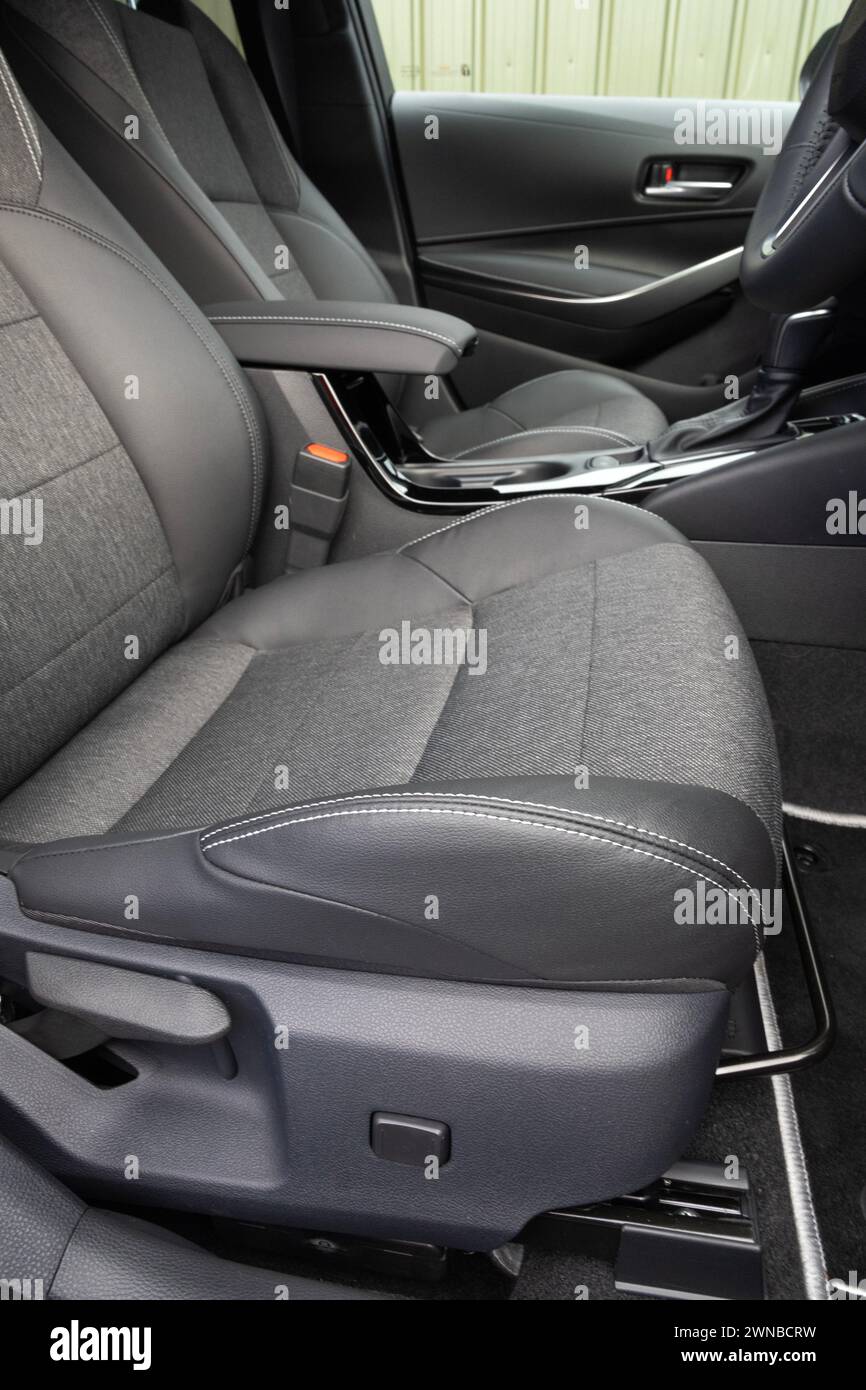 26/01/23 2023 Toyota Corolla MY23 revealed with latest 5th Gen hybrid ...