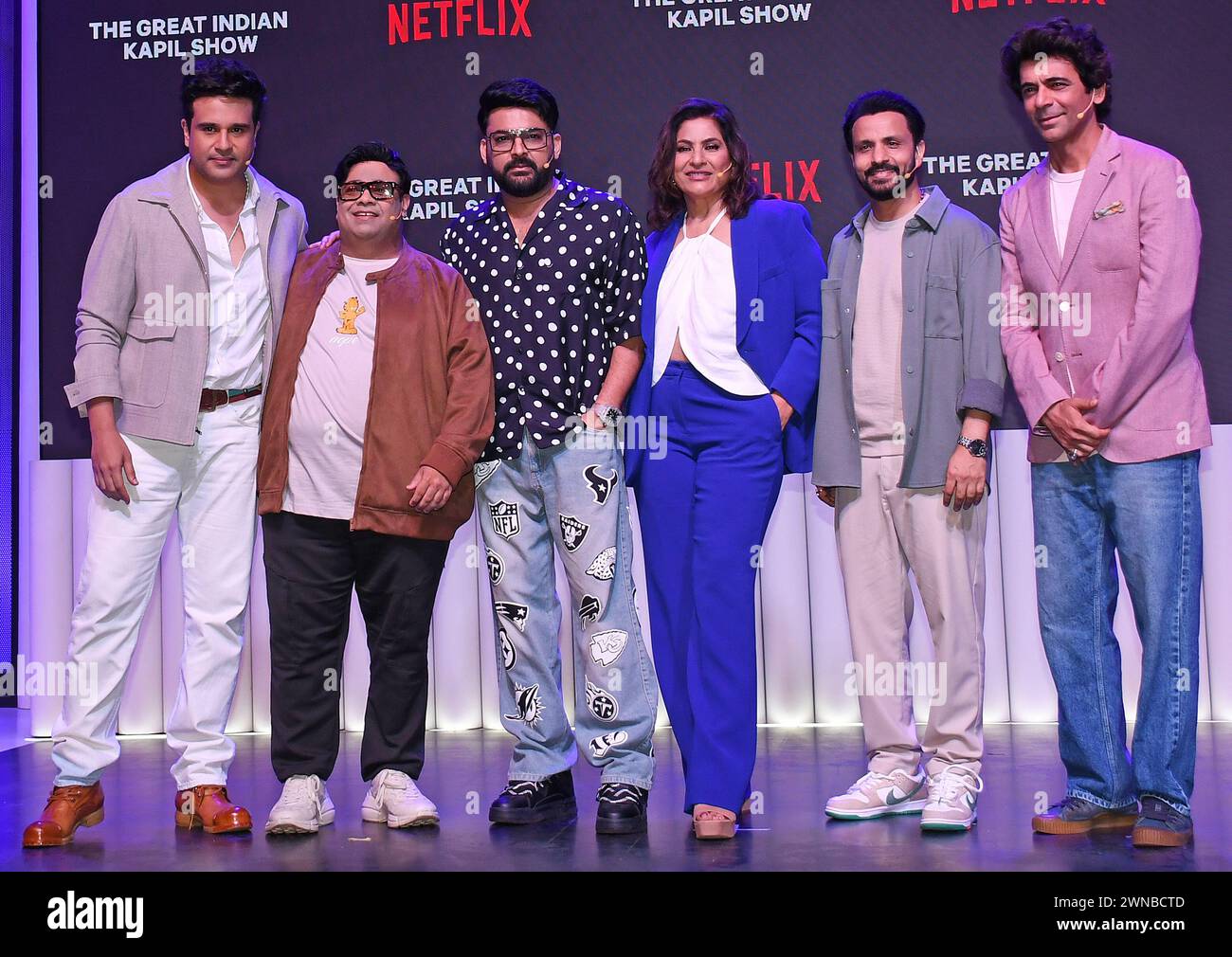 The great indian kapil show hi-res stock photography and images - Alamy