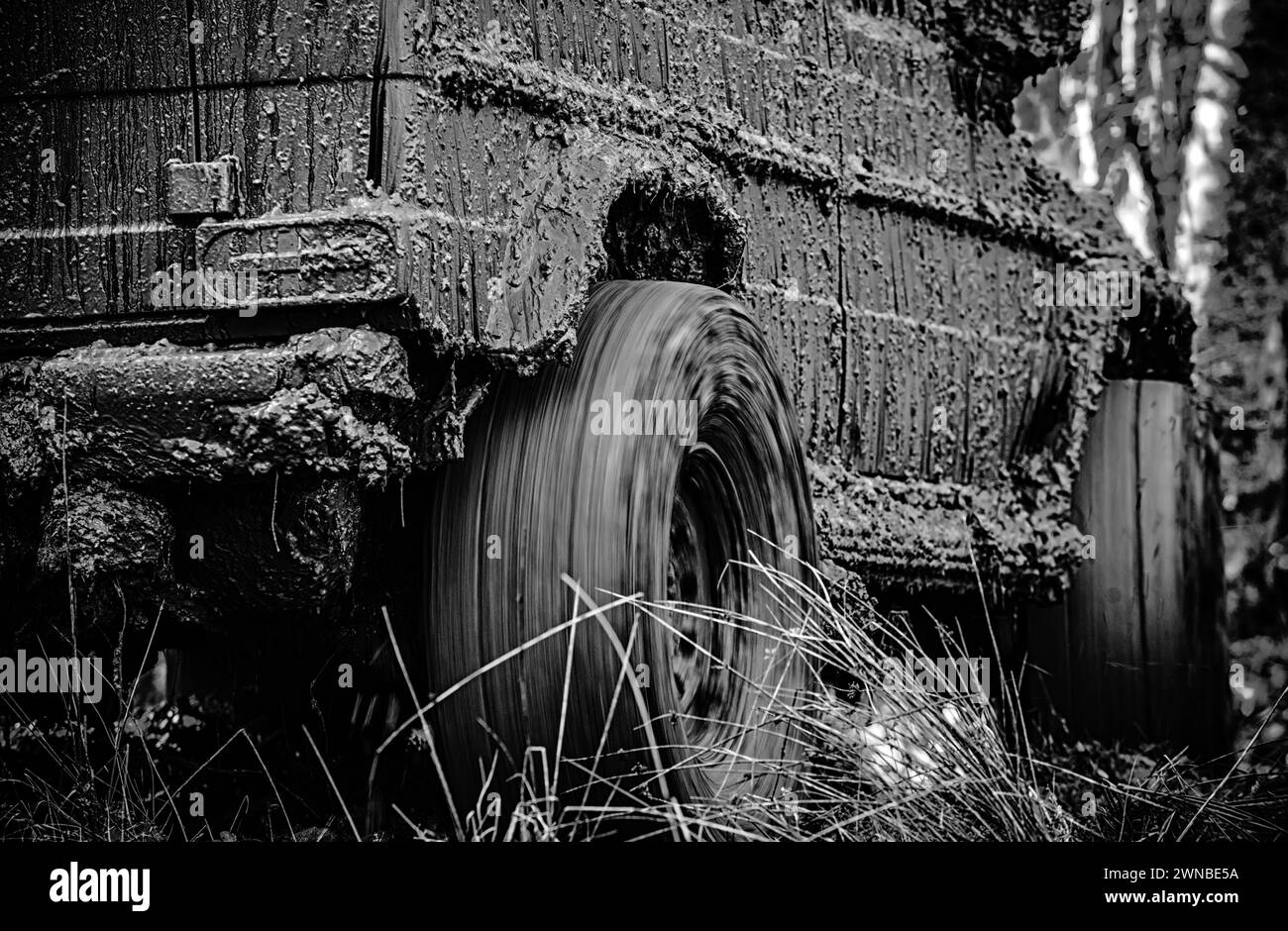 Jeep suv bottom hi-res stock photography and images - Alamy