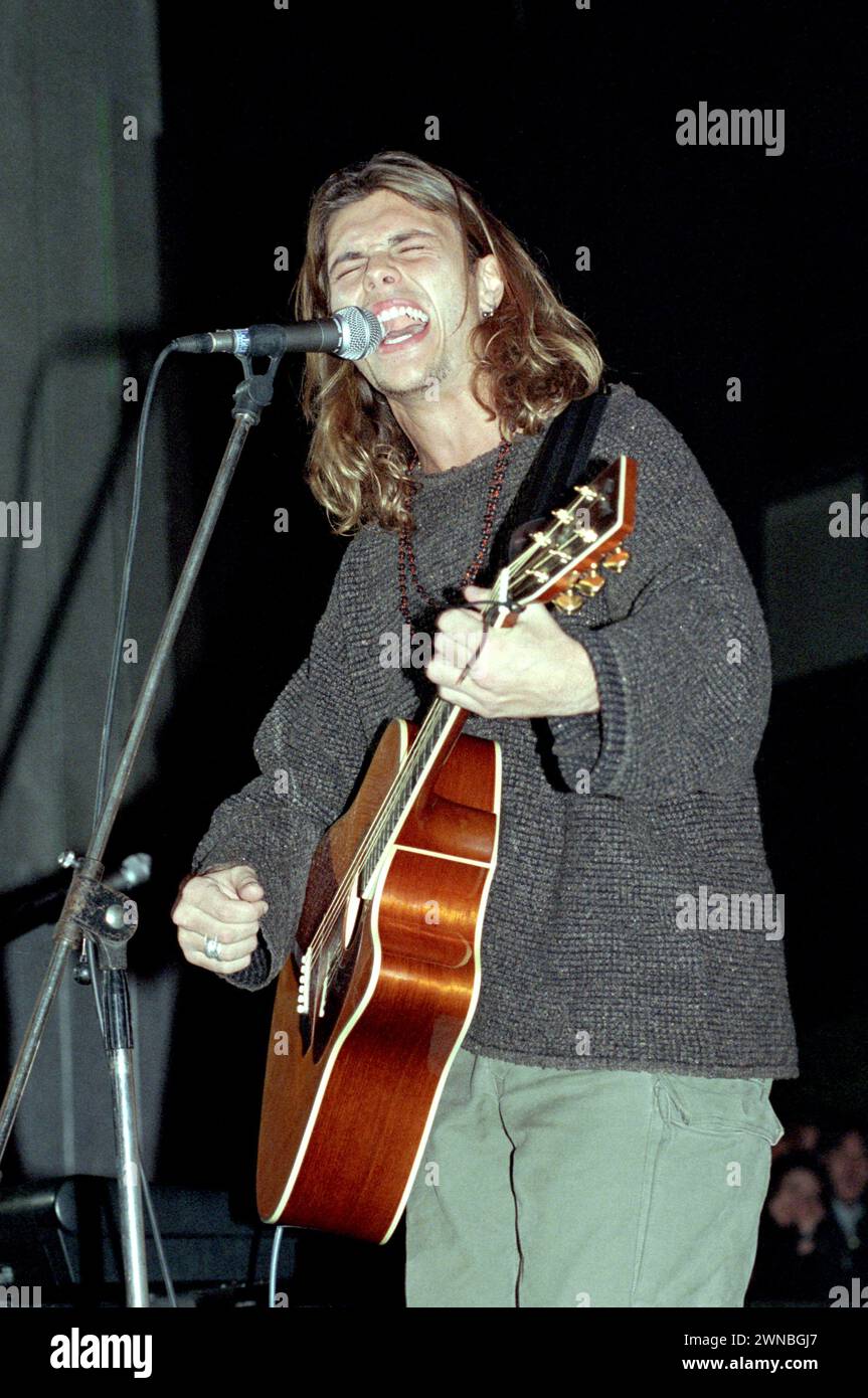 Gianluca grignani immagini 1999 hi-res stock photography and images - Alamy