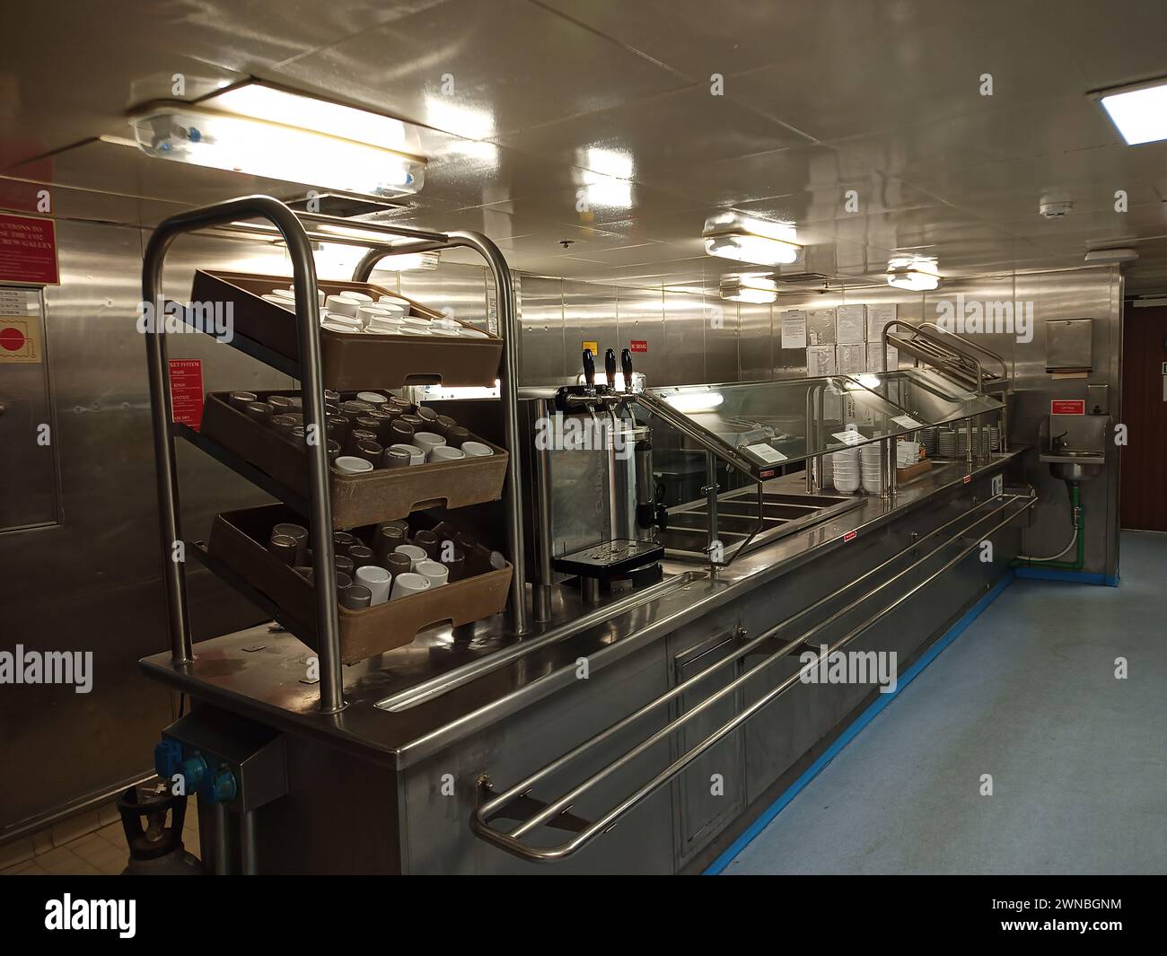 Ship kitchen galley hi-res stock photography and images - Alamy