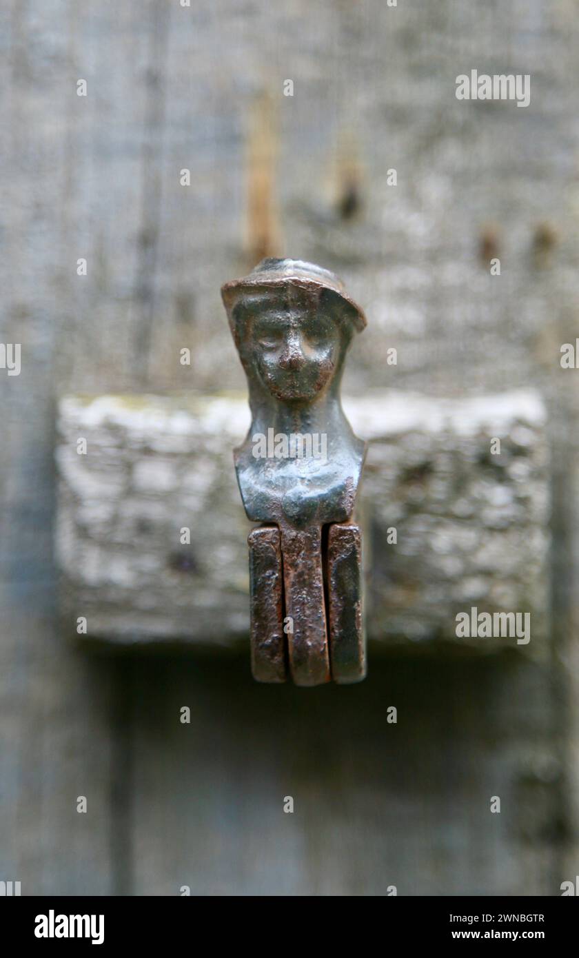 French shutter catch hi-res stock photography and images - Alamy