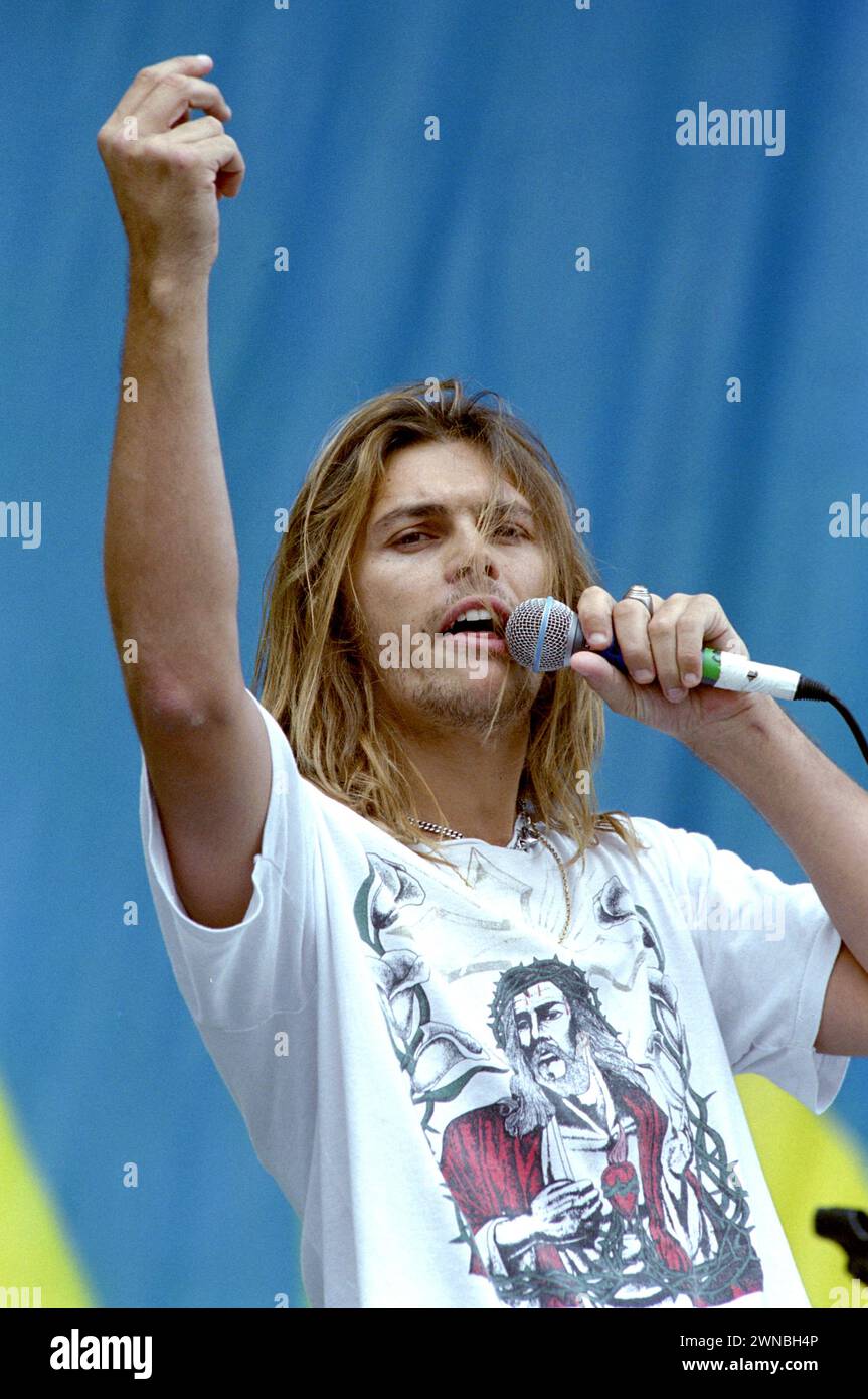 Gianluca grignani immagini 1999 hi-res stock photography and images - Alamy