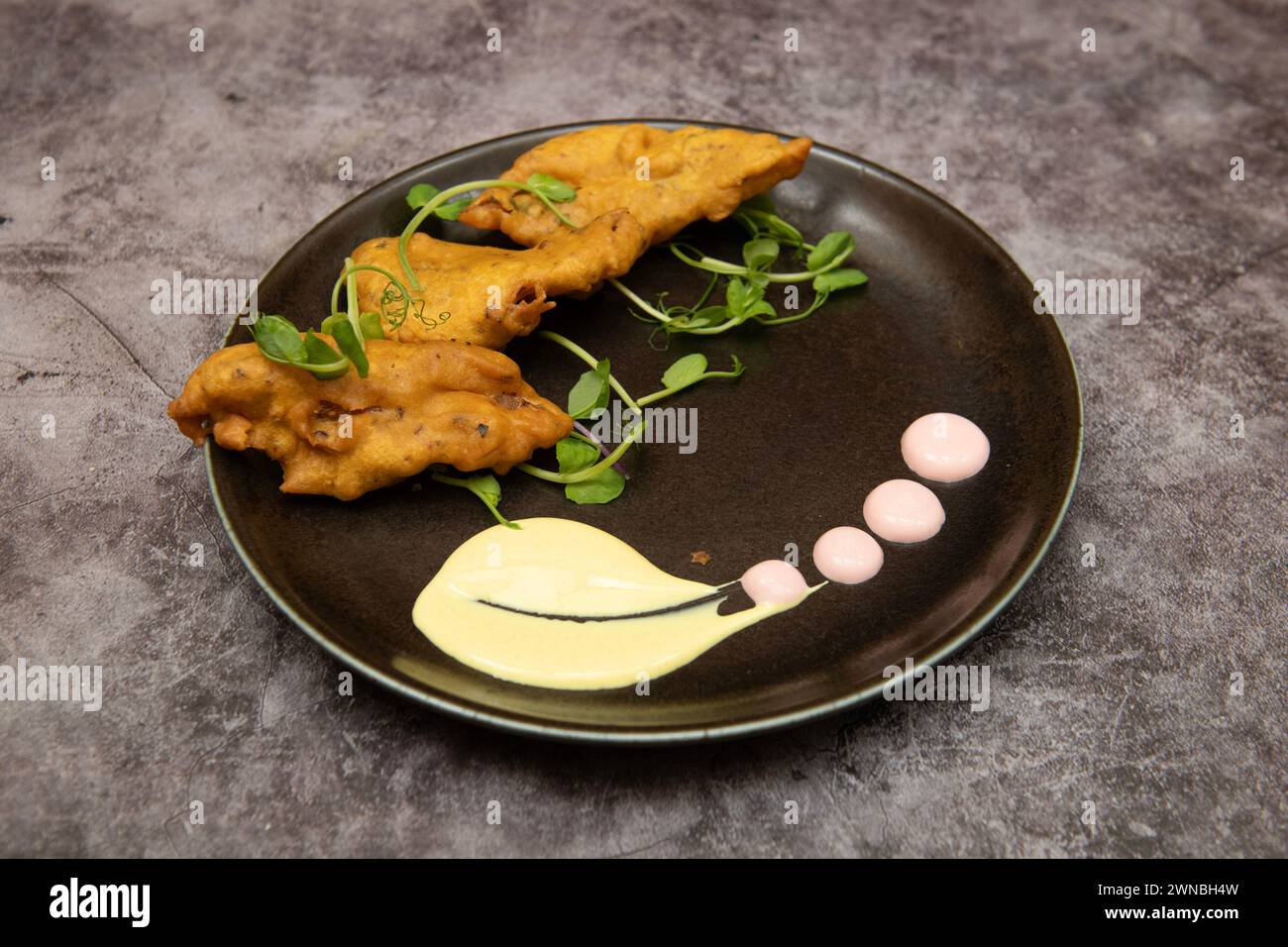 Fine dining indian restaurant hi-res stock photography and images - Alamy