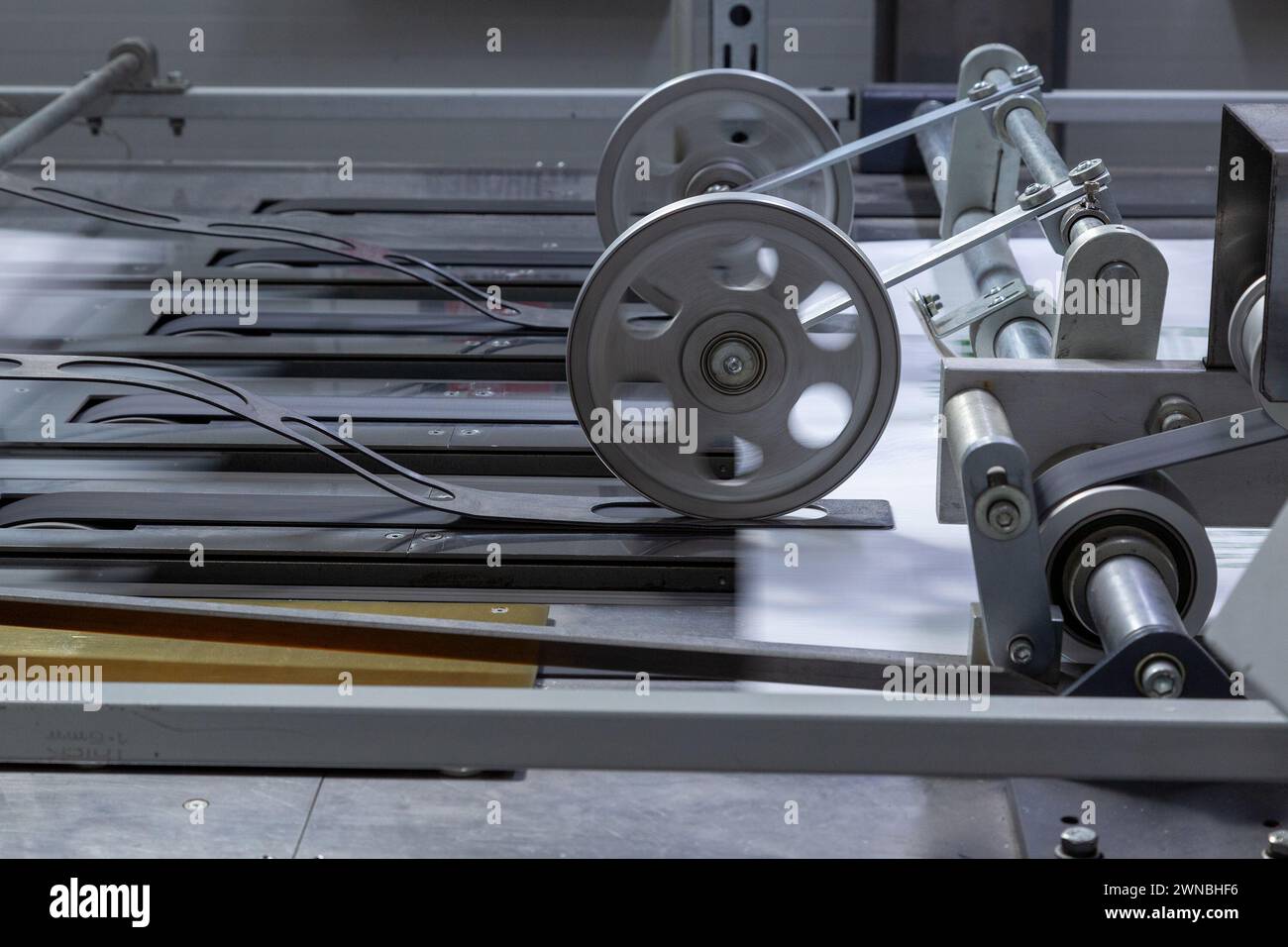 Equipment for making polypropylene bags and applying logos. Automatic ...