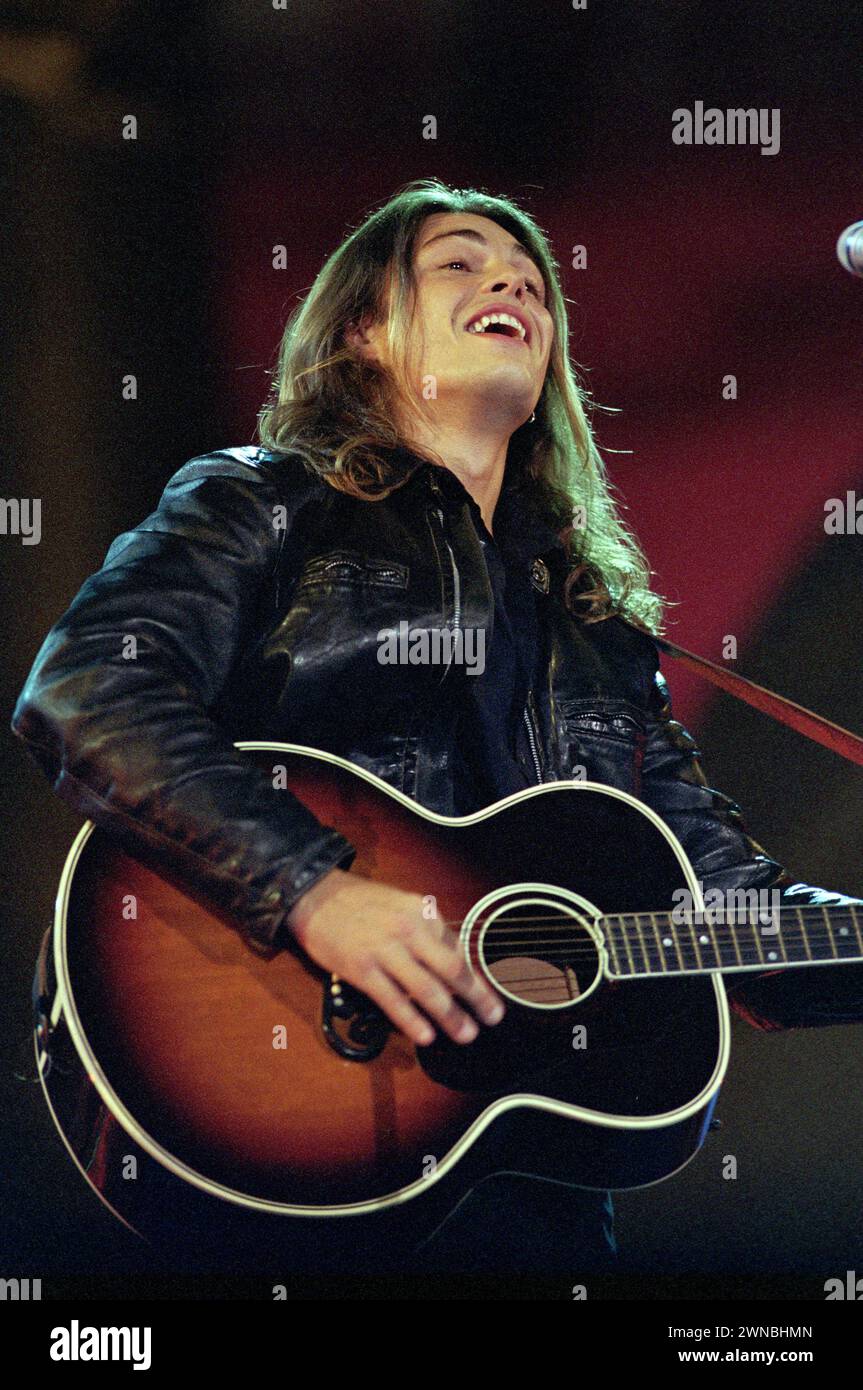 Gianluca grignani 2000 hi-res stock photography and images - Alamy