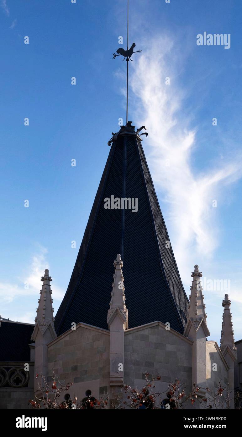 Stunning architectural detail av diagonal in Barcelona Stock Photo - Alamy