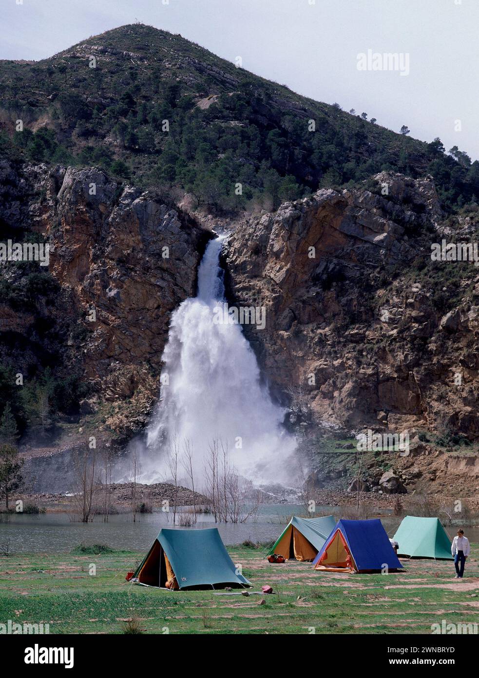 Campana de agua hi-res stock photography and images - Alamy