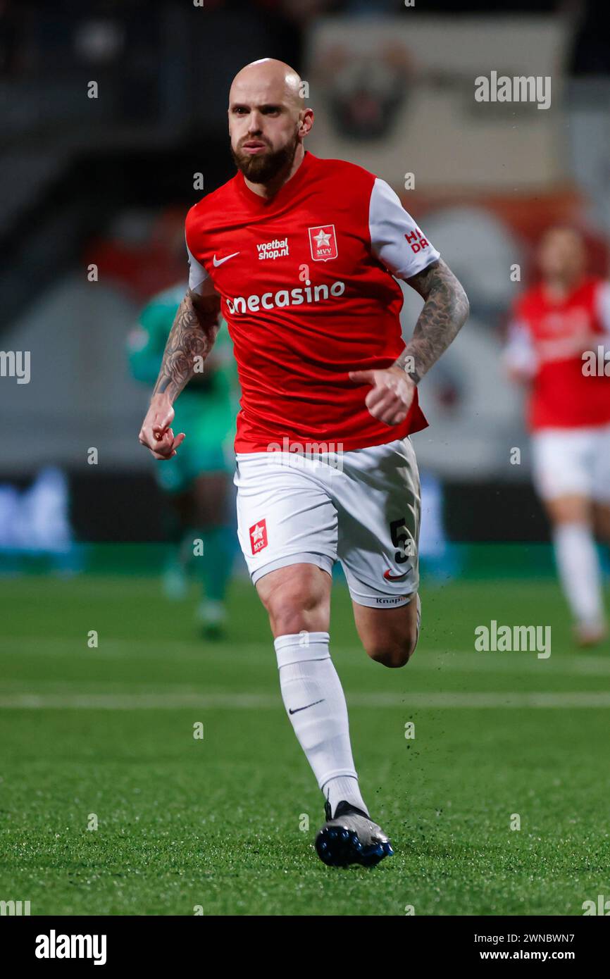MAASTRICHT, NETHERLANDS - MARCH 1 : Bryan Smeets of MVV Maastricht runs ...