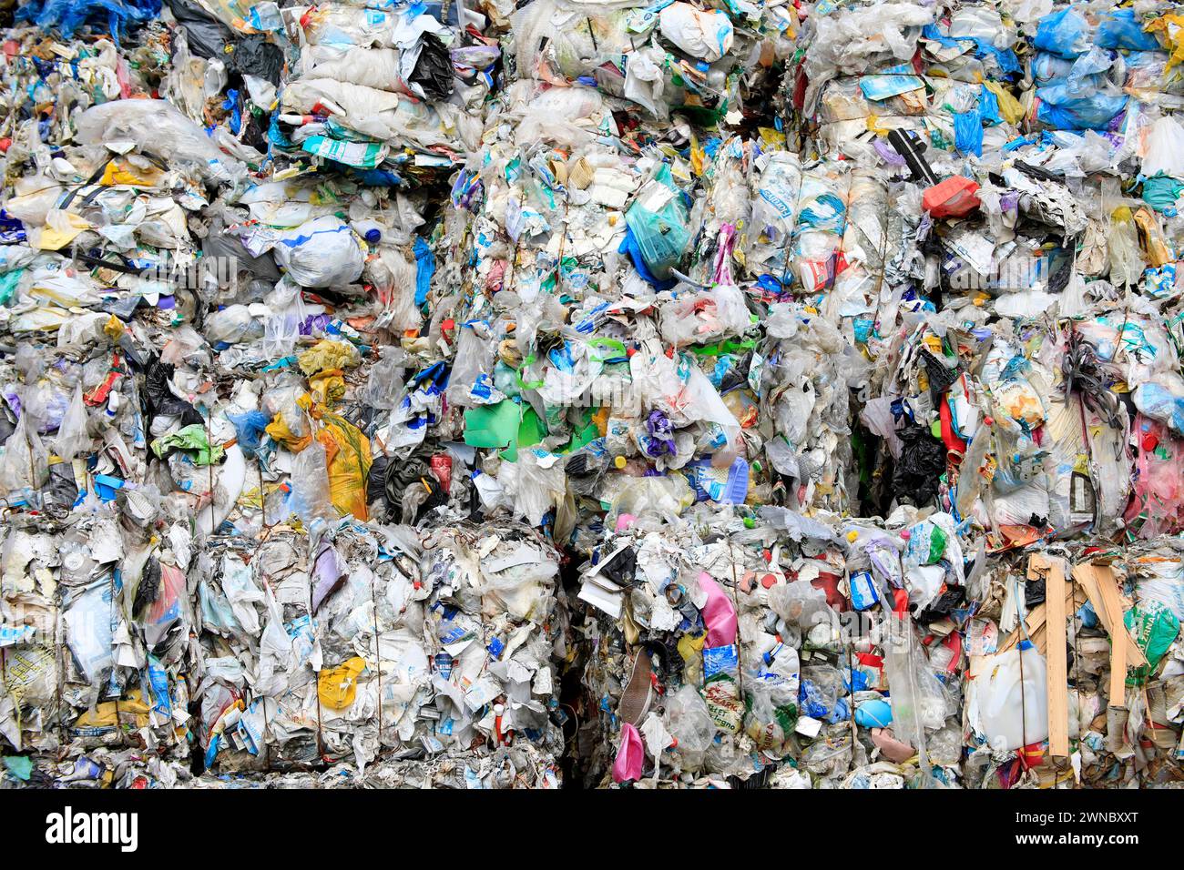 Recyclable plastic scraps hi-res stock photography and images - Alamy