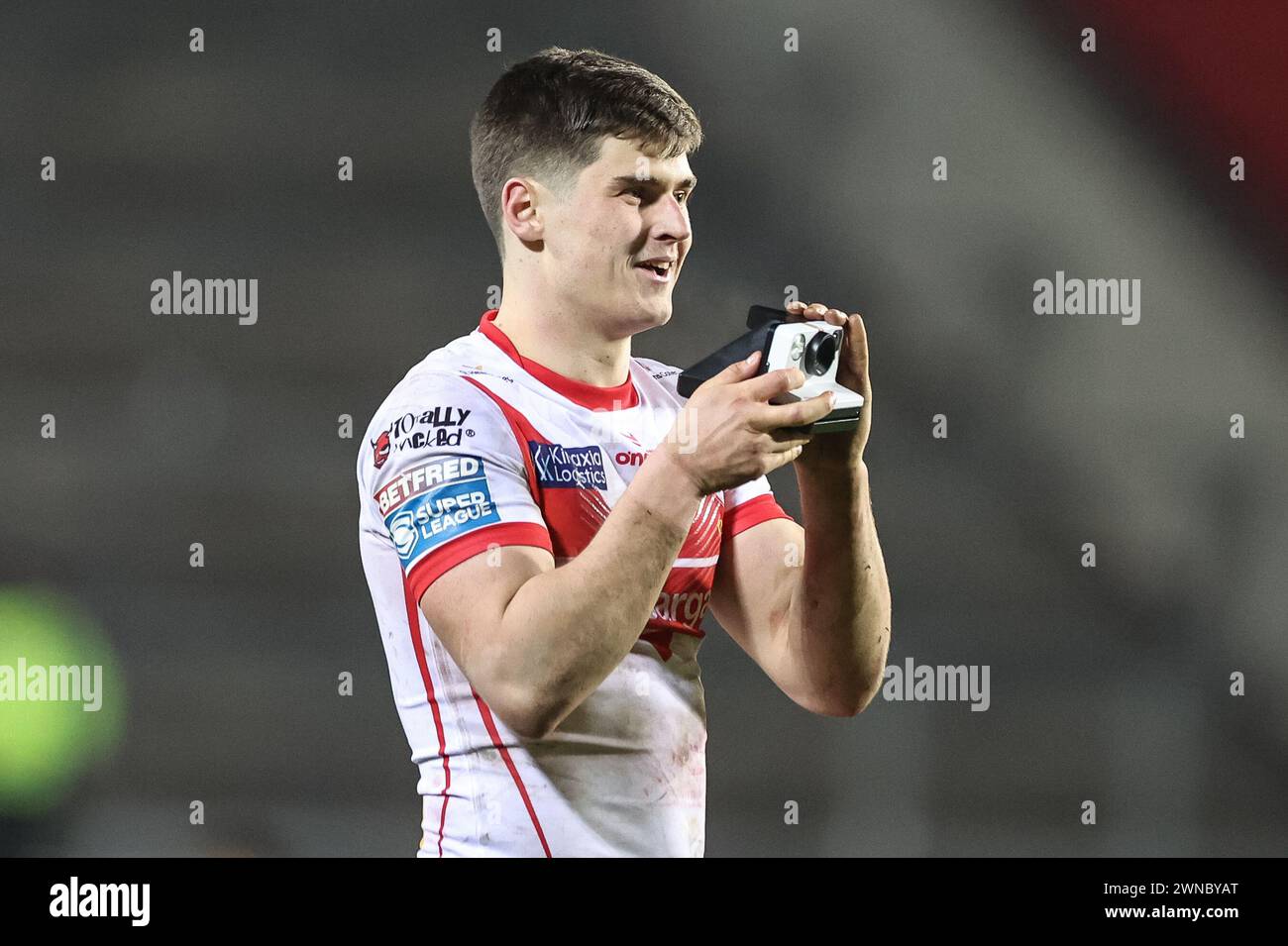 Polaroid camaera hi-res stock photography and images - Alamy