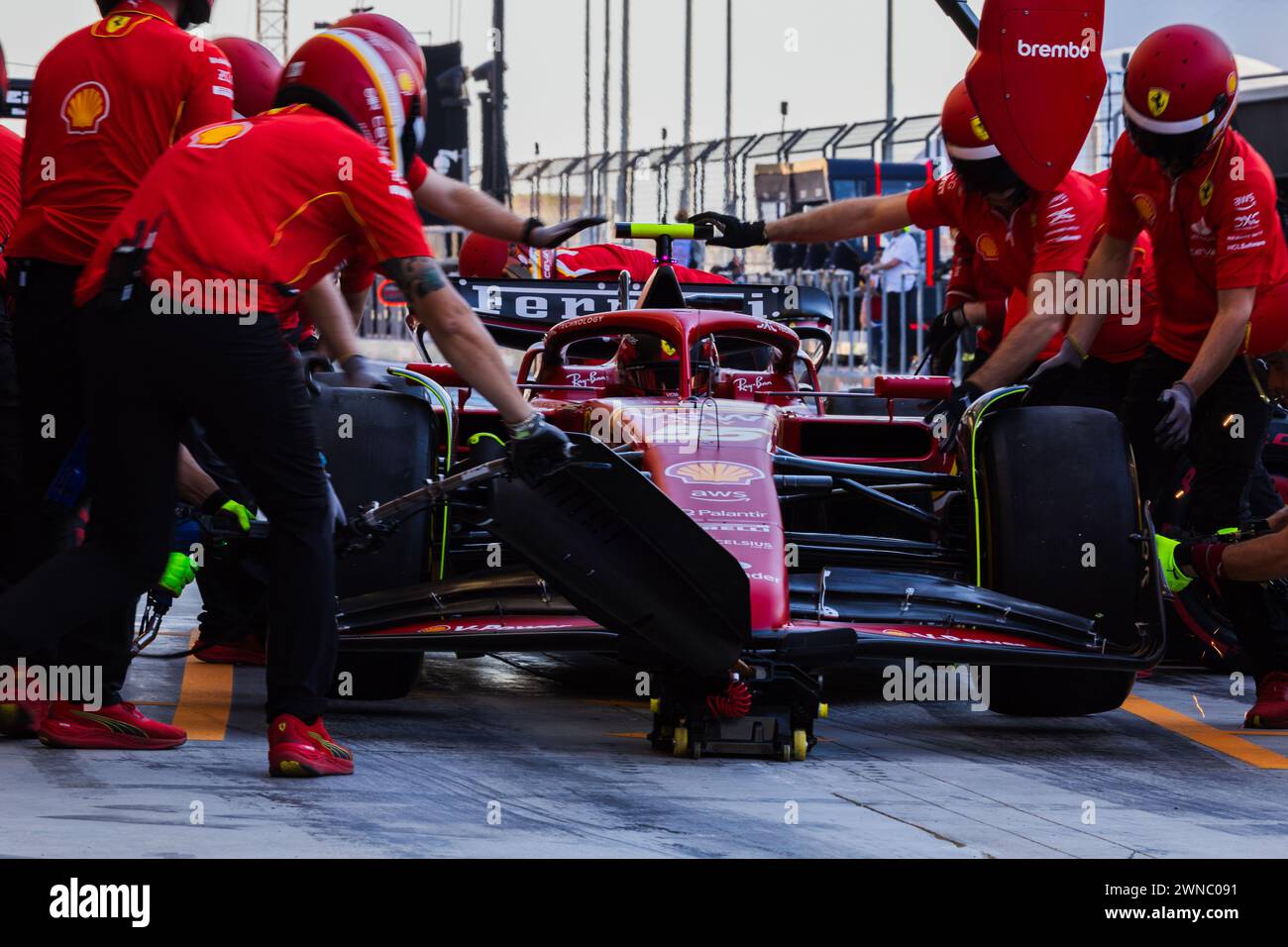 Formula 1 race ferrari bahrain sainz hi-res stock photography and ...