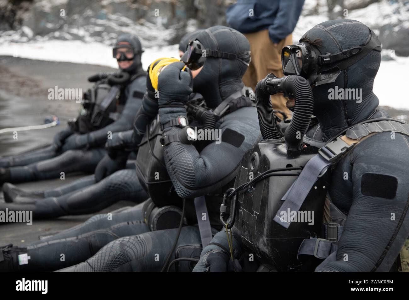 East-Coast based U.S. Naval Special Warfare Operators (SEALs), prepare ...