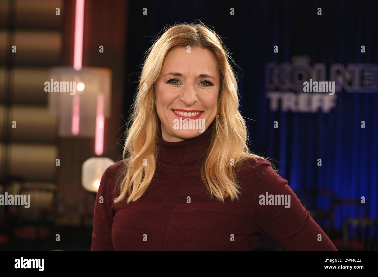 die Sängerin Stefanie Hertel zu Gast in der WDR Talkshow Kölner Treff ...