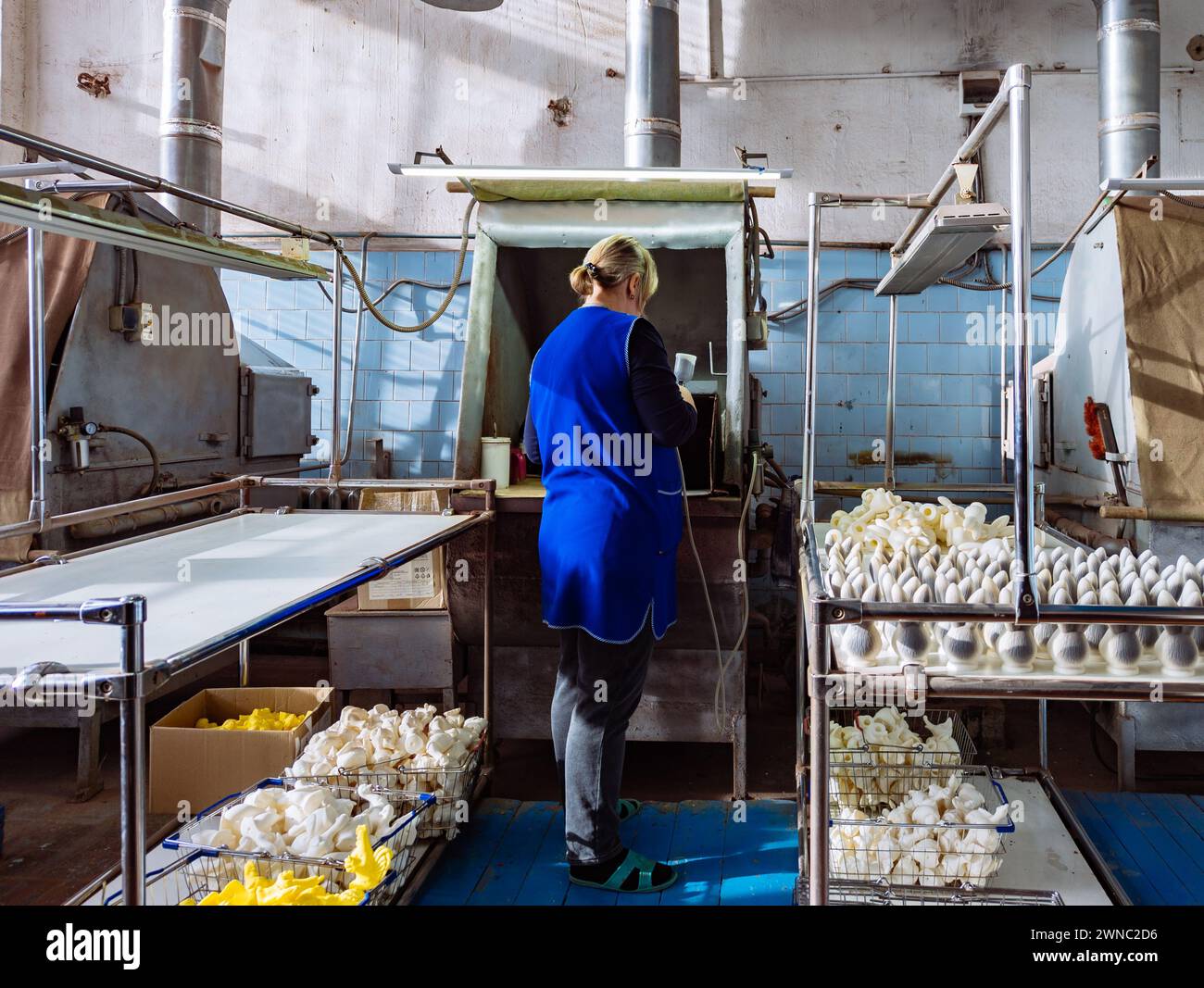 Making new paint colors hi-res stock photography and images - Alamy