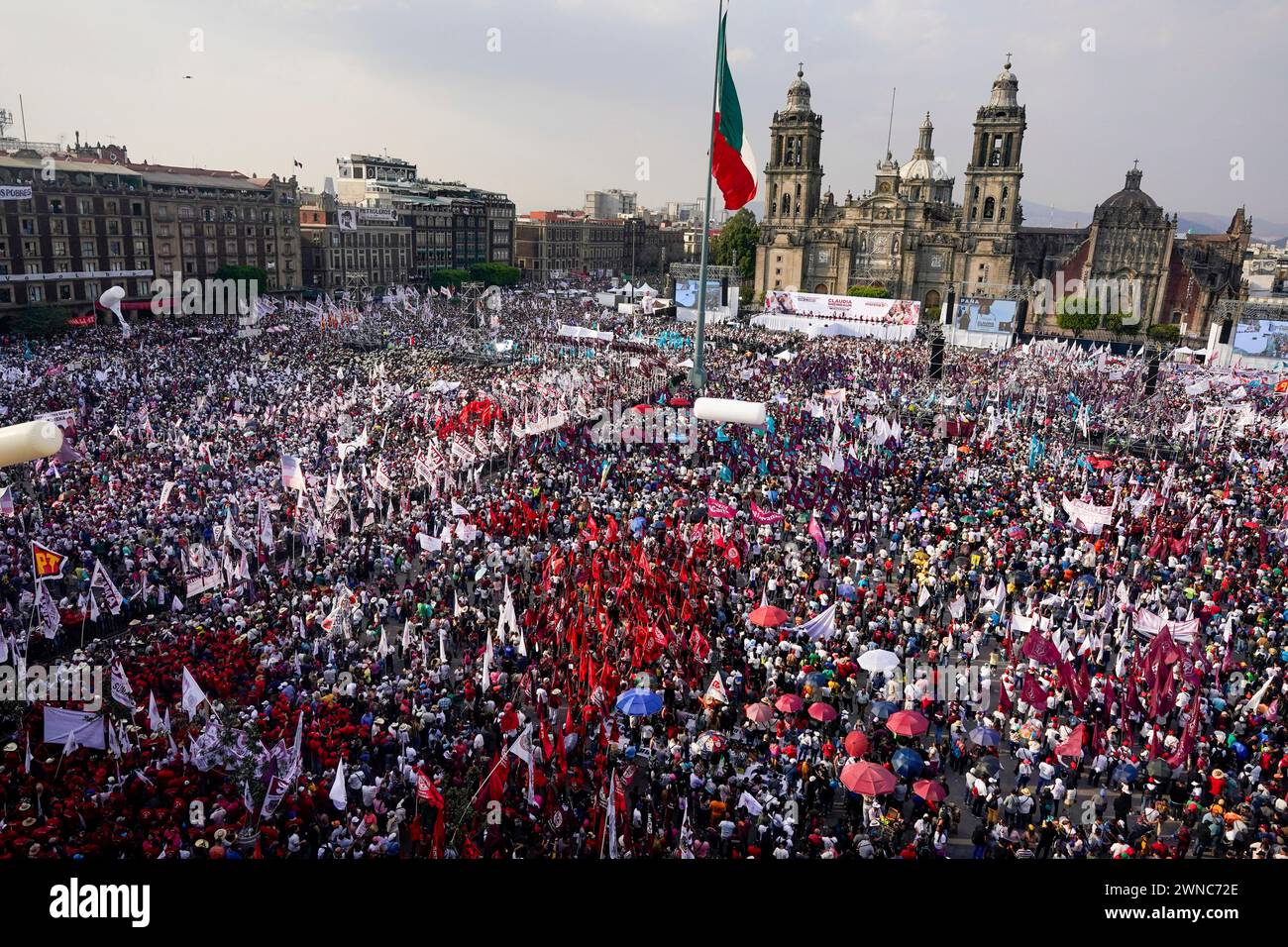 Followers of presidential candidate Claudia Sheinbaum crowd the Zocalo ...