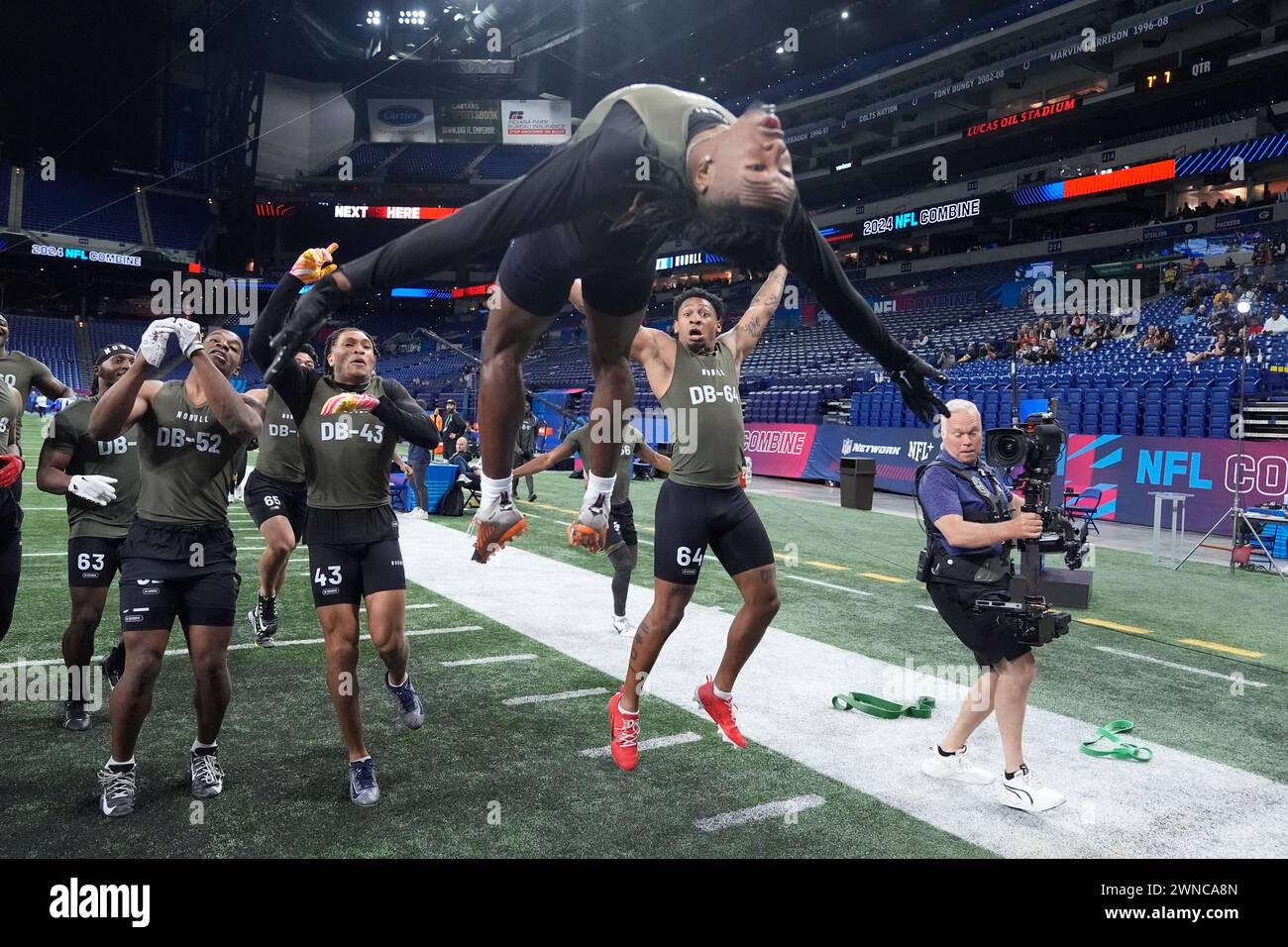 Defensive back players celebrate as Auburn defensive back Jaylin ...
