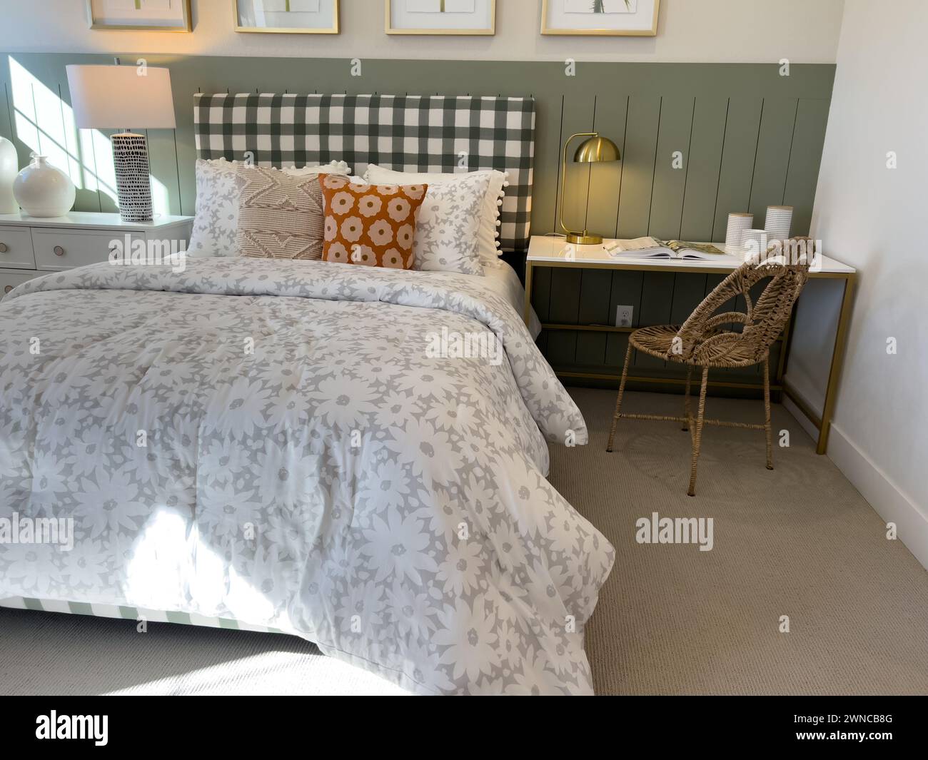 Contemporary Reading Corner with Comfortable Bench and Chic Decor Stock ...