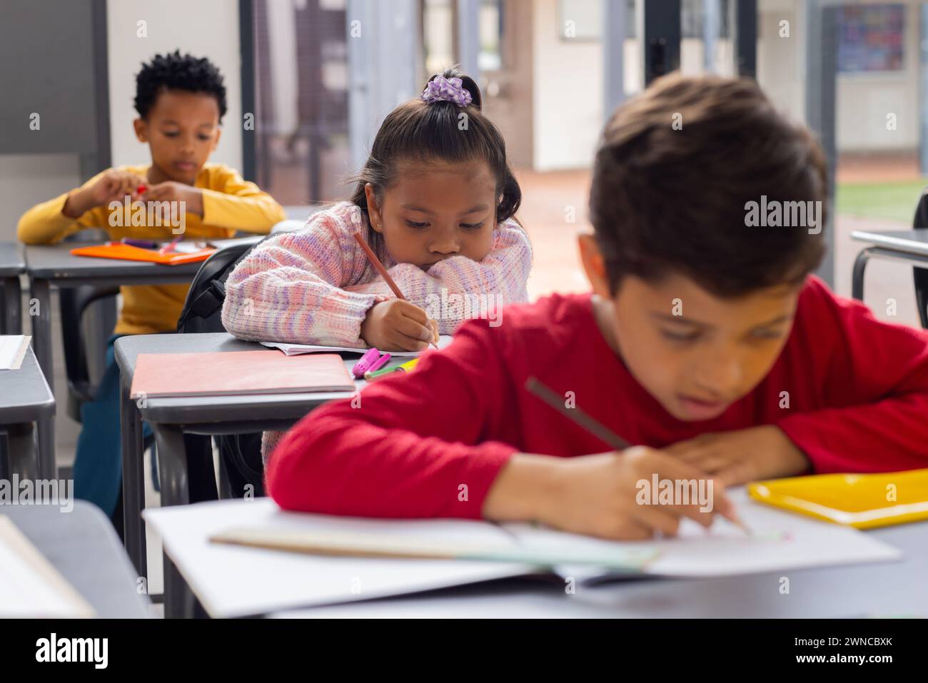 Multicultural ethnicity school classroom hi-res stock photography and ...