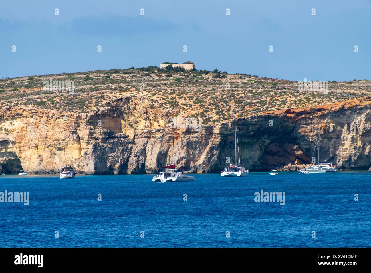 Limestone Cliffs of Comino - Malta Stock Photo - Alamy