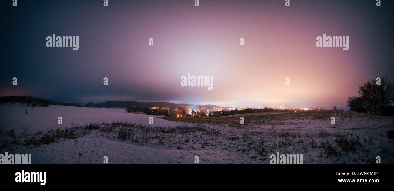 Ambient city light hi-res stock photography and images - Alamy