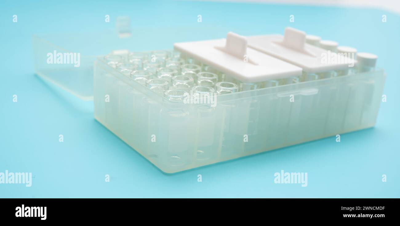 Multi-pronged device for skin prick allergy test Stock Photo - Alamy