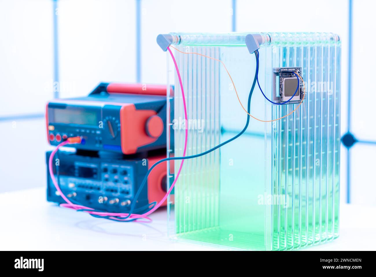 Bioreactor experiment hi-res stock photography and images - Alamy