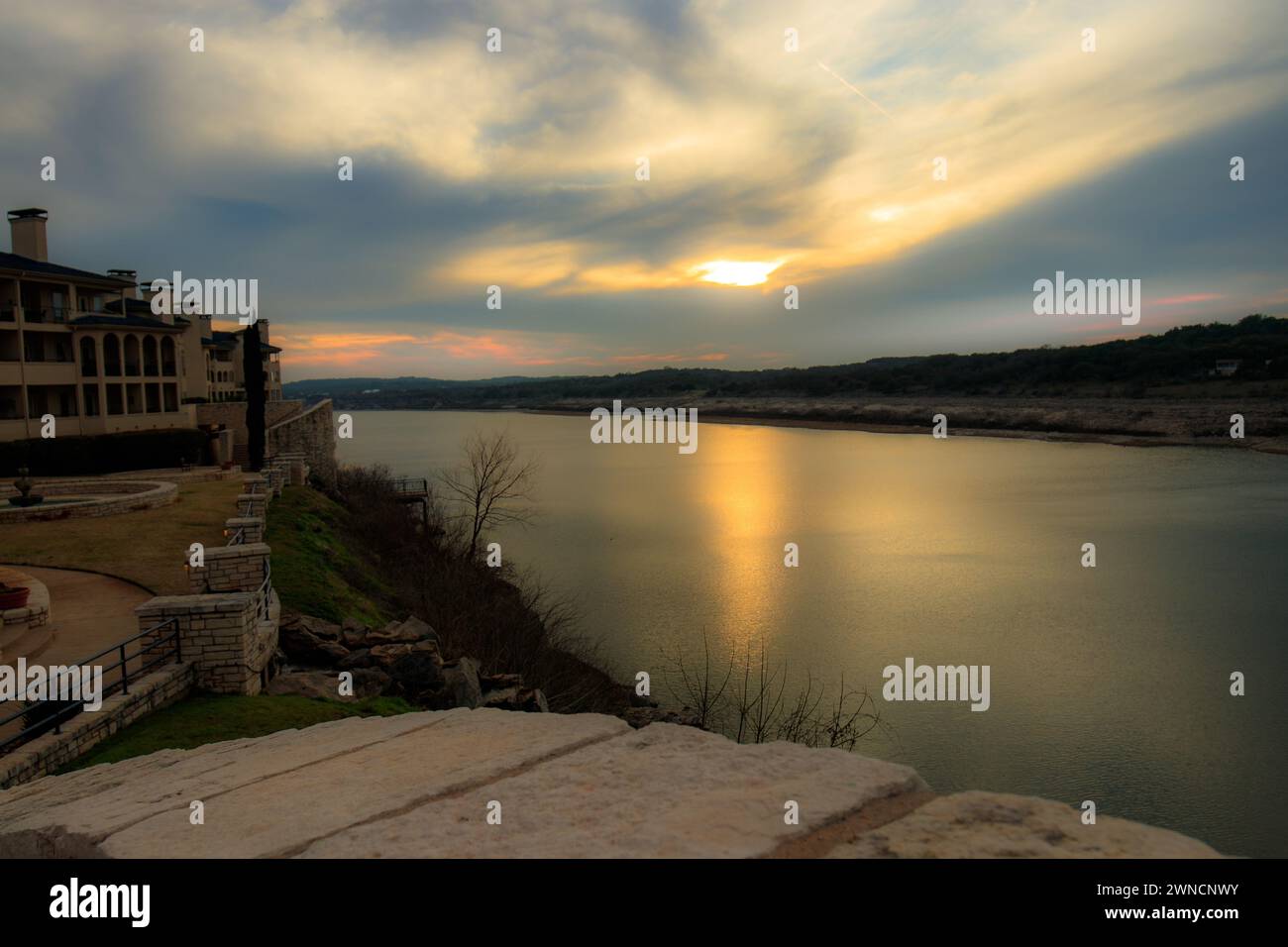 Stone pedestrian bridge hi-res stock photography and images - Alamy
