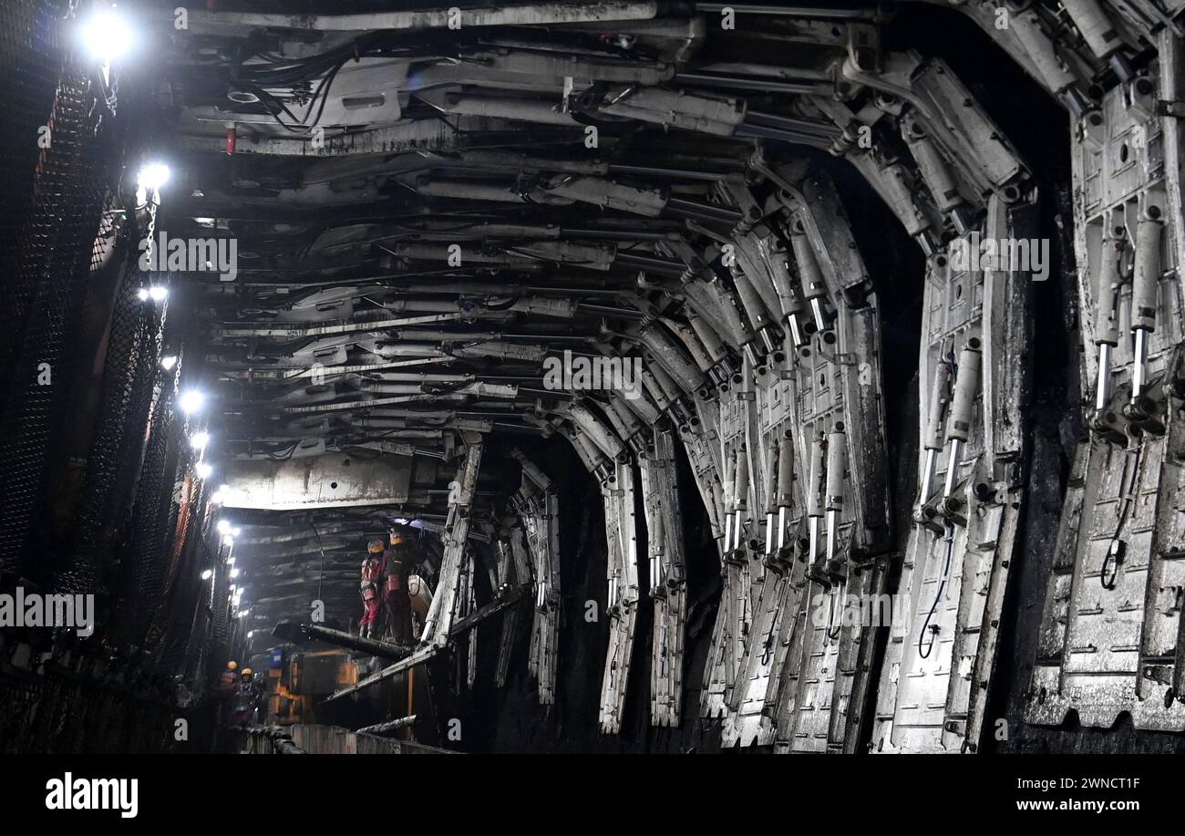 Beijing, China's Shaanxi Province. 29th Feb, 2024. Workers maintain ...
