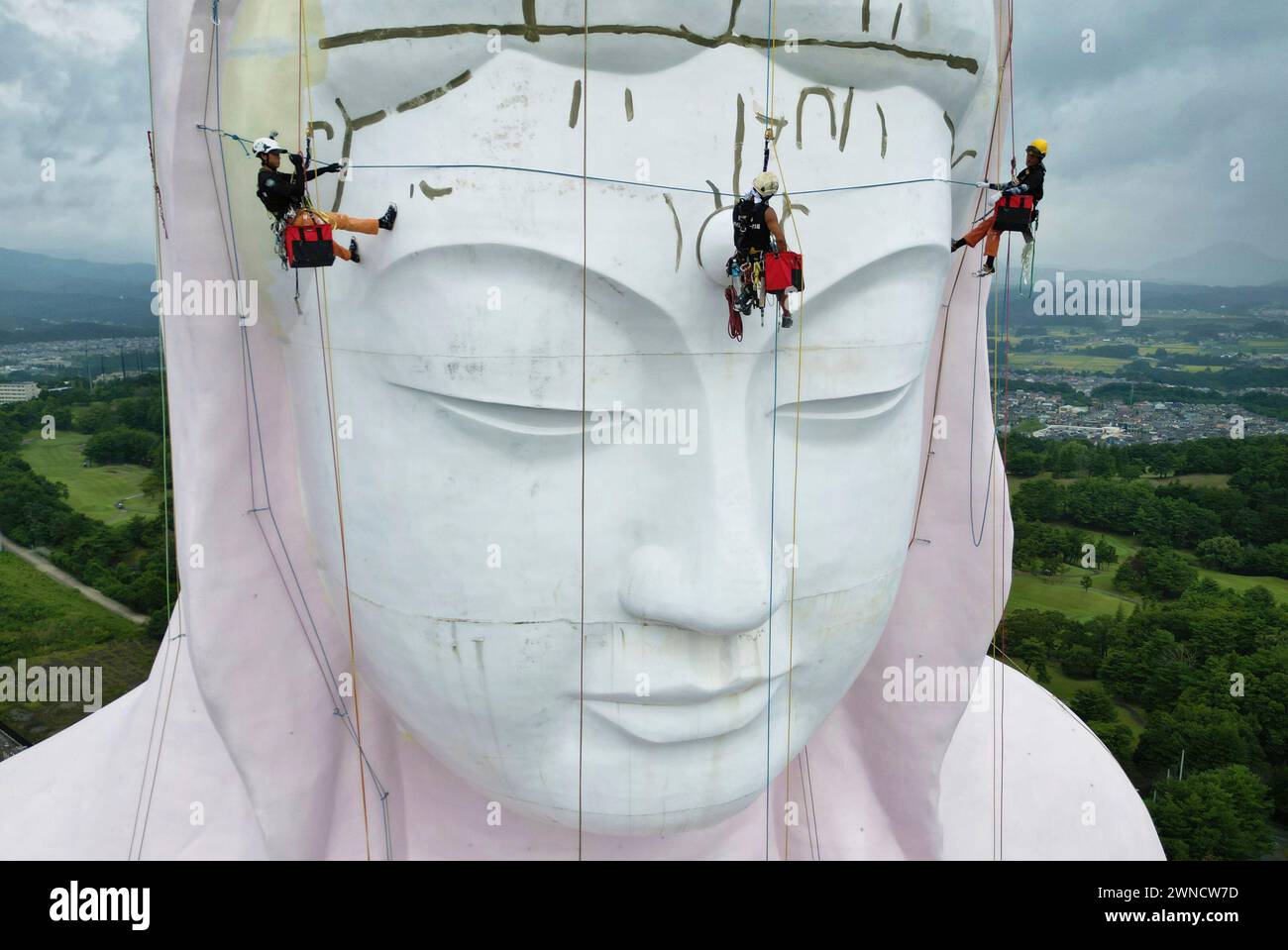 Restoration work of Sendai Daikannon, Big Kannon, undergoes at ...