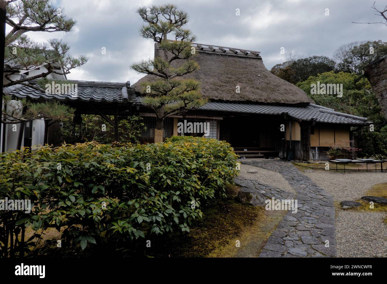 Classical japanese architecture hi-res stock photography and images - Alamy