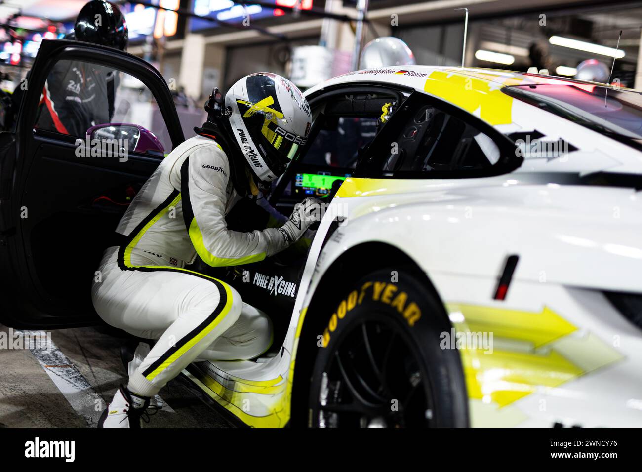 MALYKHIN Aliaksandr (kna), Manthey Purerxcing, Porsche 911 GT3 R ...