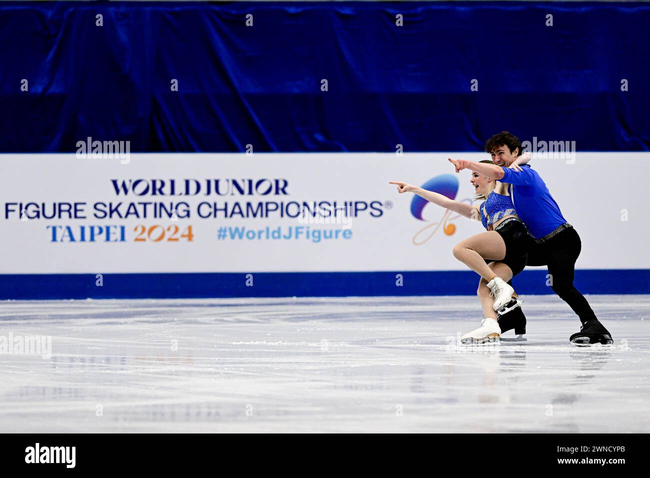 Molly HAIRSINE & Alessio SURENKOV-GULTCHEV (GBR), during Junior Ice ...