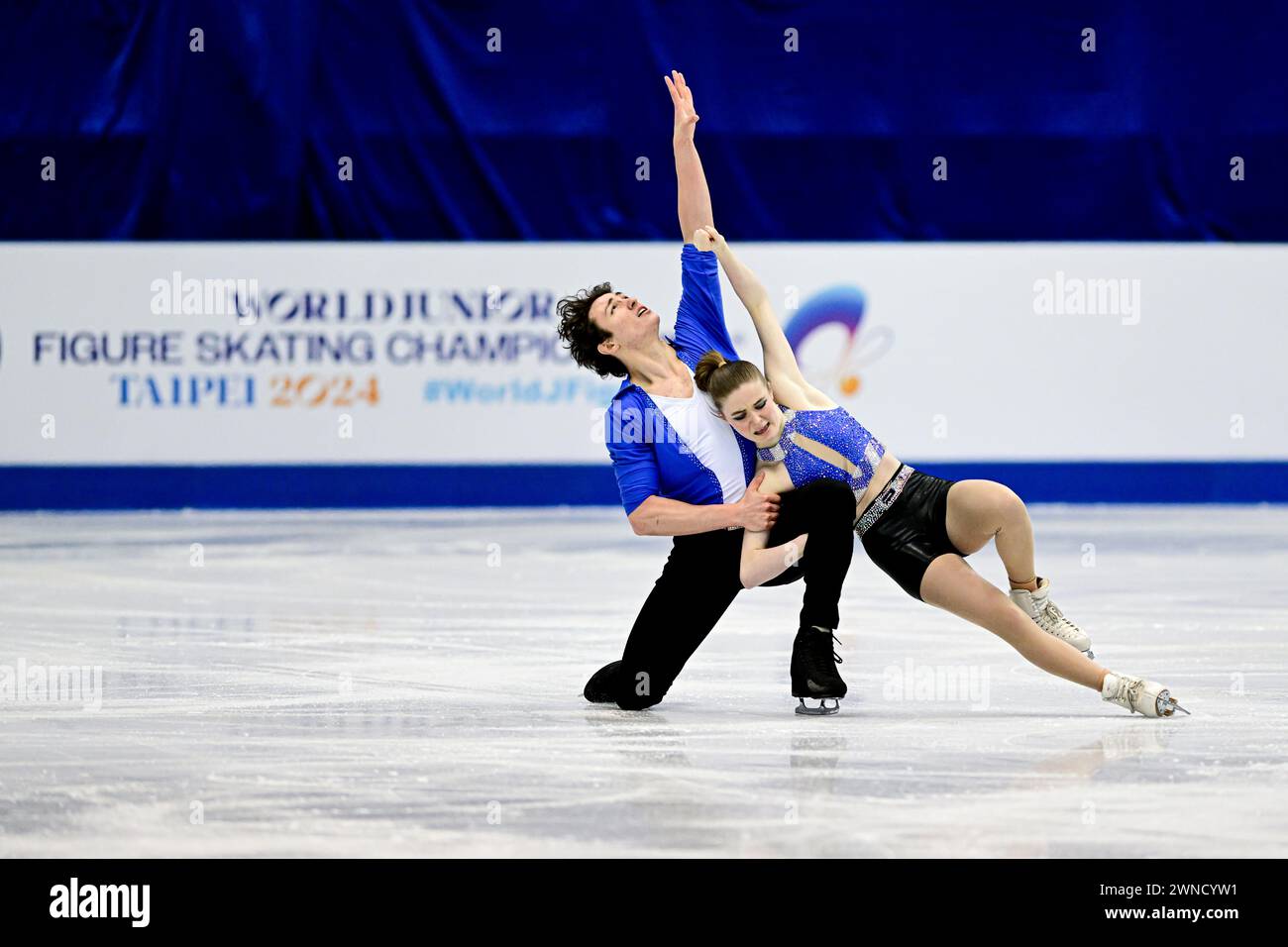 Molly HAIRSINE & Alessio SURENKOV-GULTCHEV (GBR), during Junior Ice ...