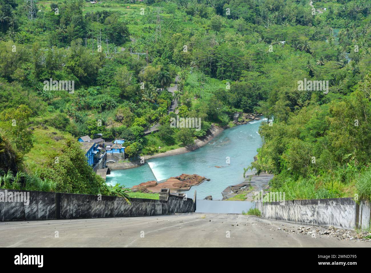 The Wadaslintang Reservoir Dam in Wonosobo, Indonesia Stock Photo - Alamy