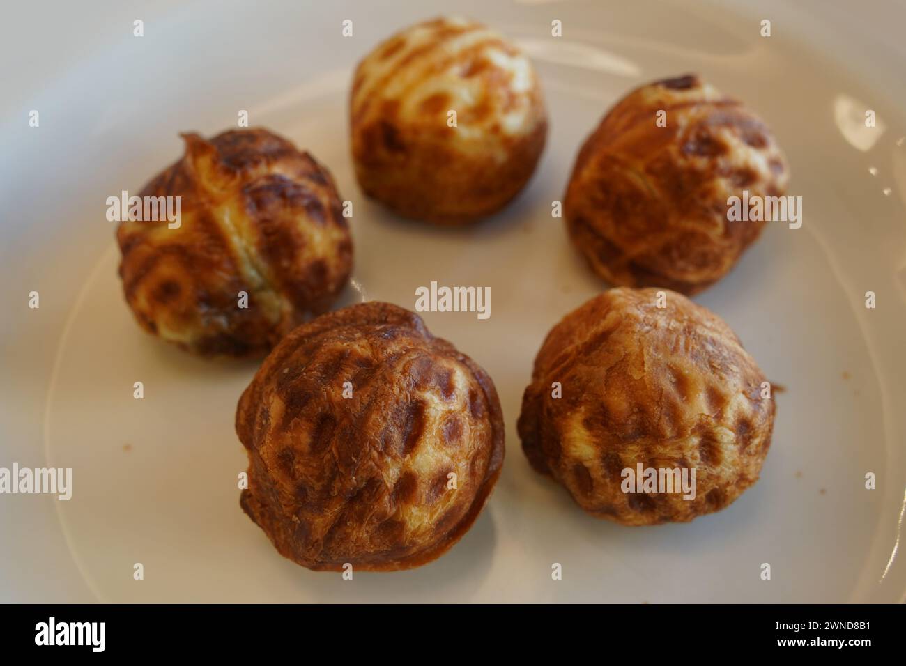 Walnut cakes are a popular snack in Korea. It is a type of pastry bread ...
