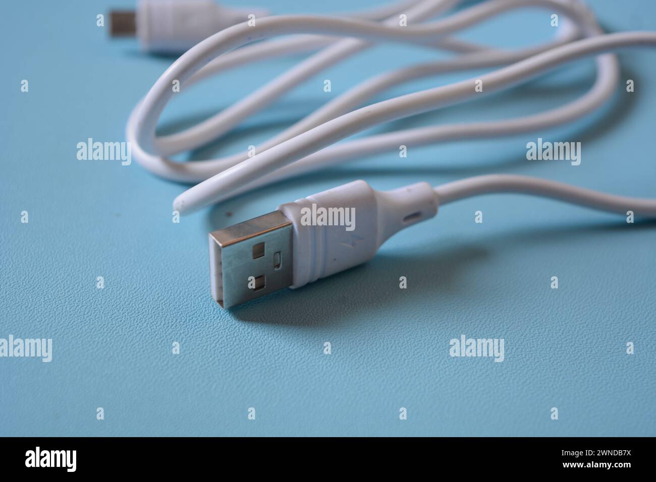 Folded cable hi-res stock photography and images - Alamy