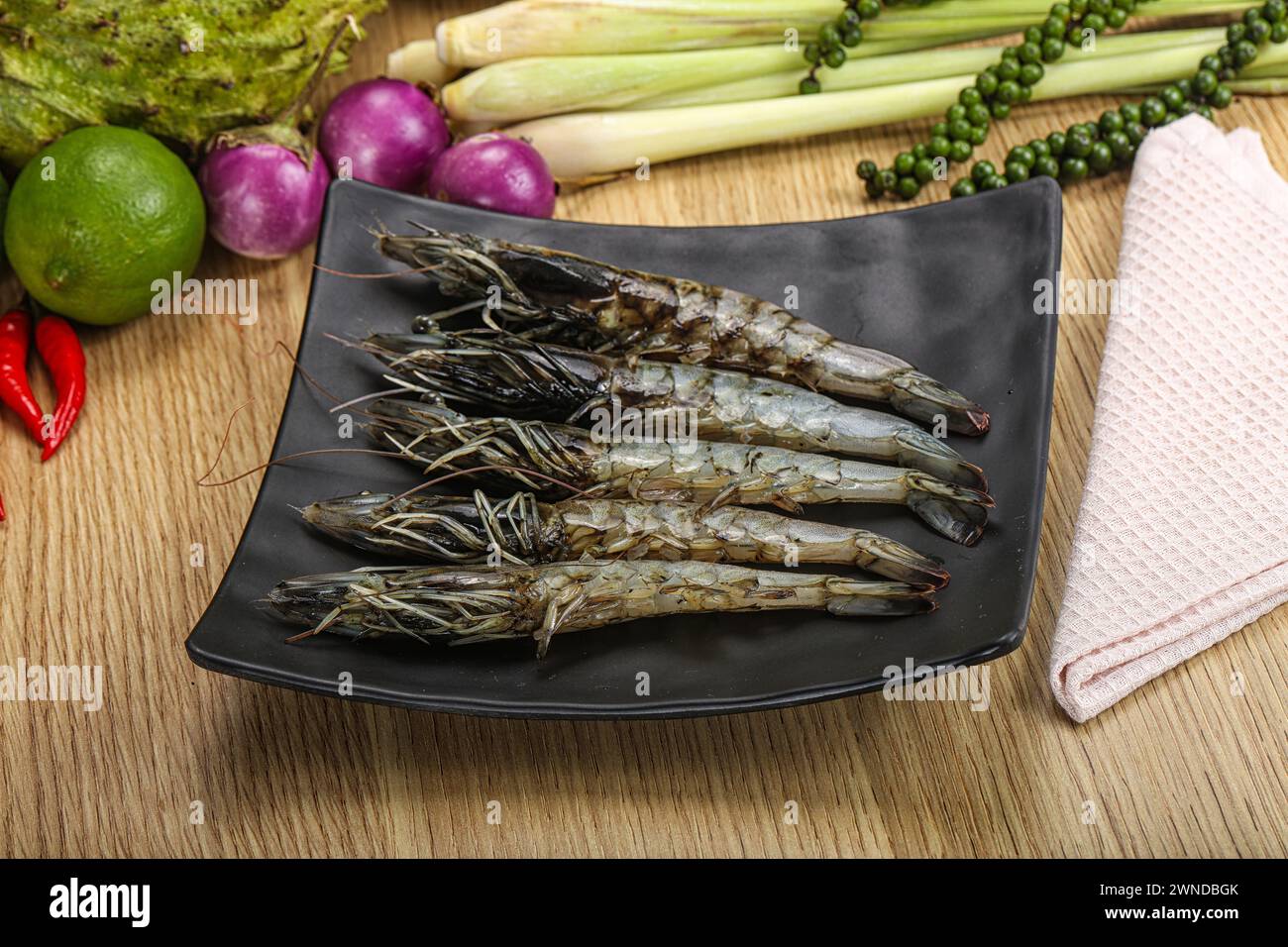 Fresh raw uncooked big tiger prawn Stock Photo - Alamy