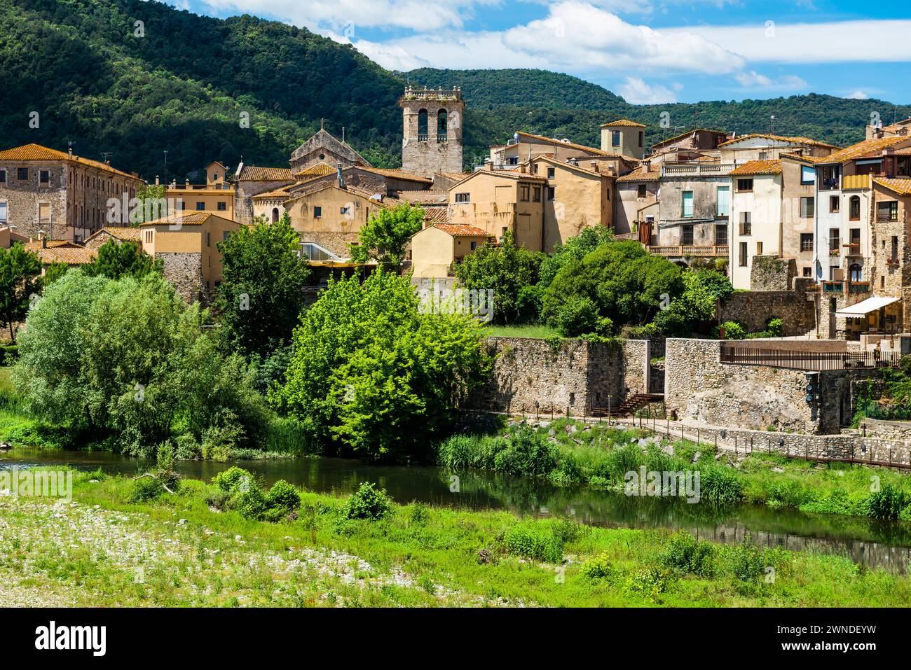 Beautiful views of the stunning city of Besalu, in Catalonia, Spain ...