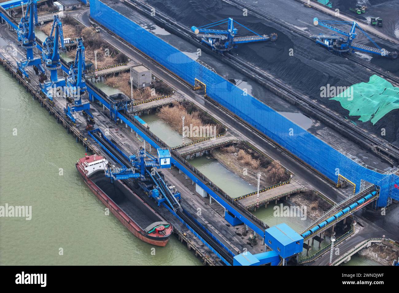 Nanjing, China. 02nd Mar, 2024. NANJING, CHINA - MARCH 2, 2024 - Coal ...