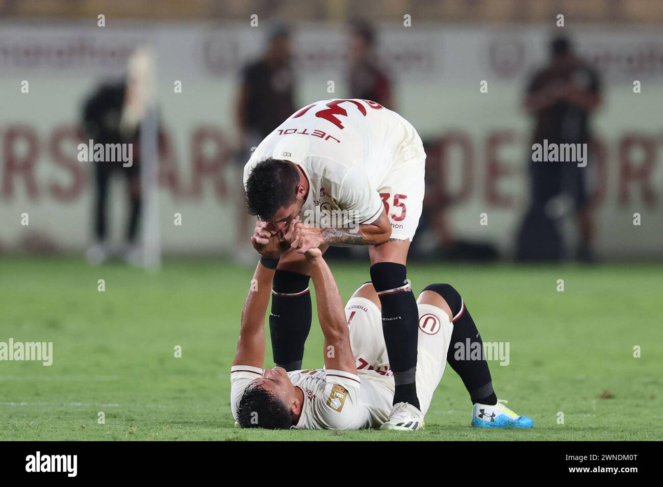 Diego Dorregaray of Universitario de Deportes celebrates with his ...