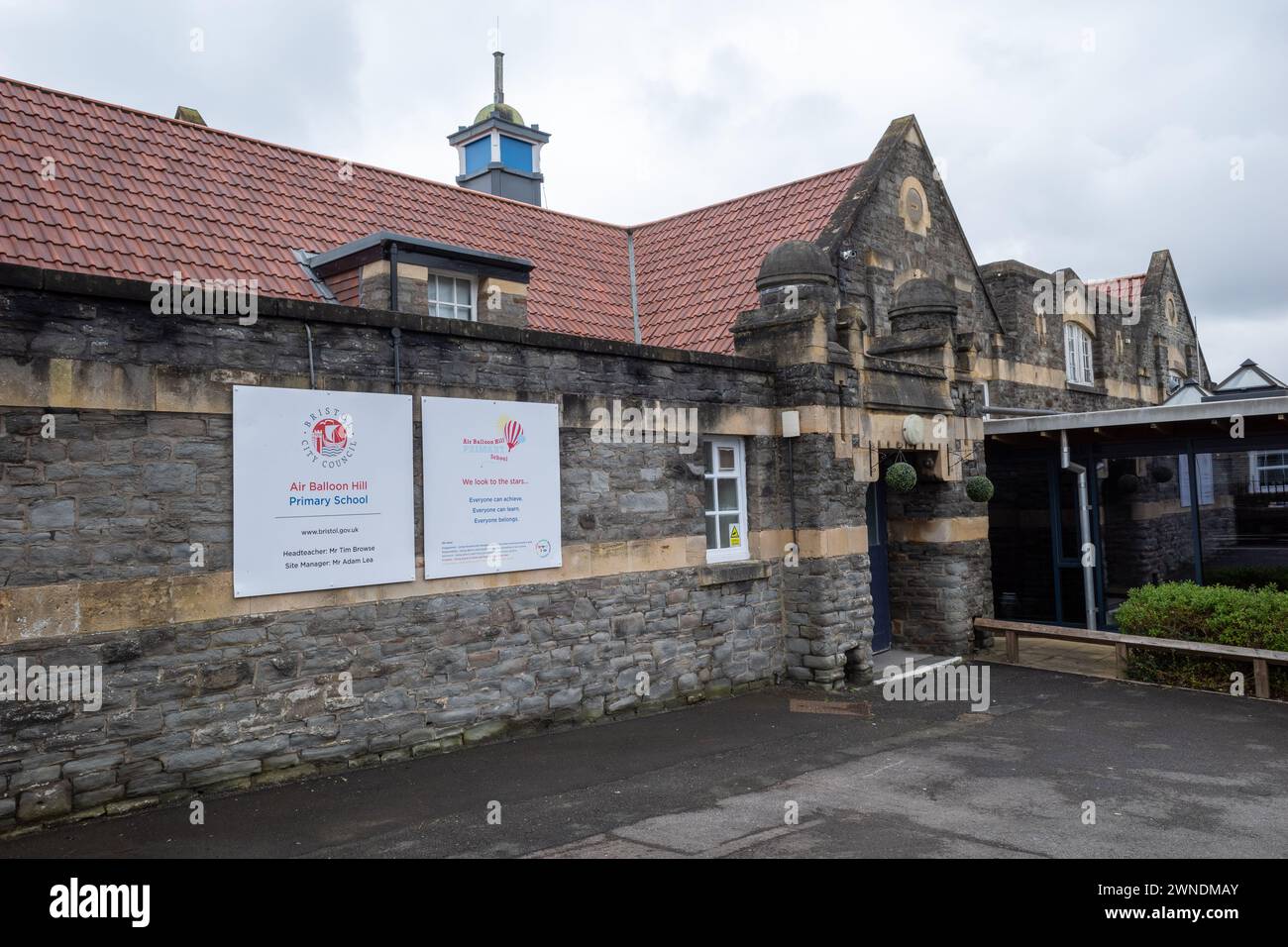 Air Balloon Hill Primary School, Bristol, UK Stock Photo - Alamy
