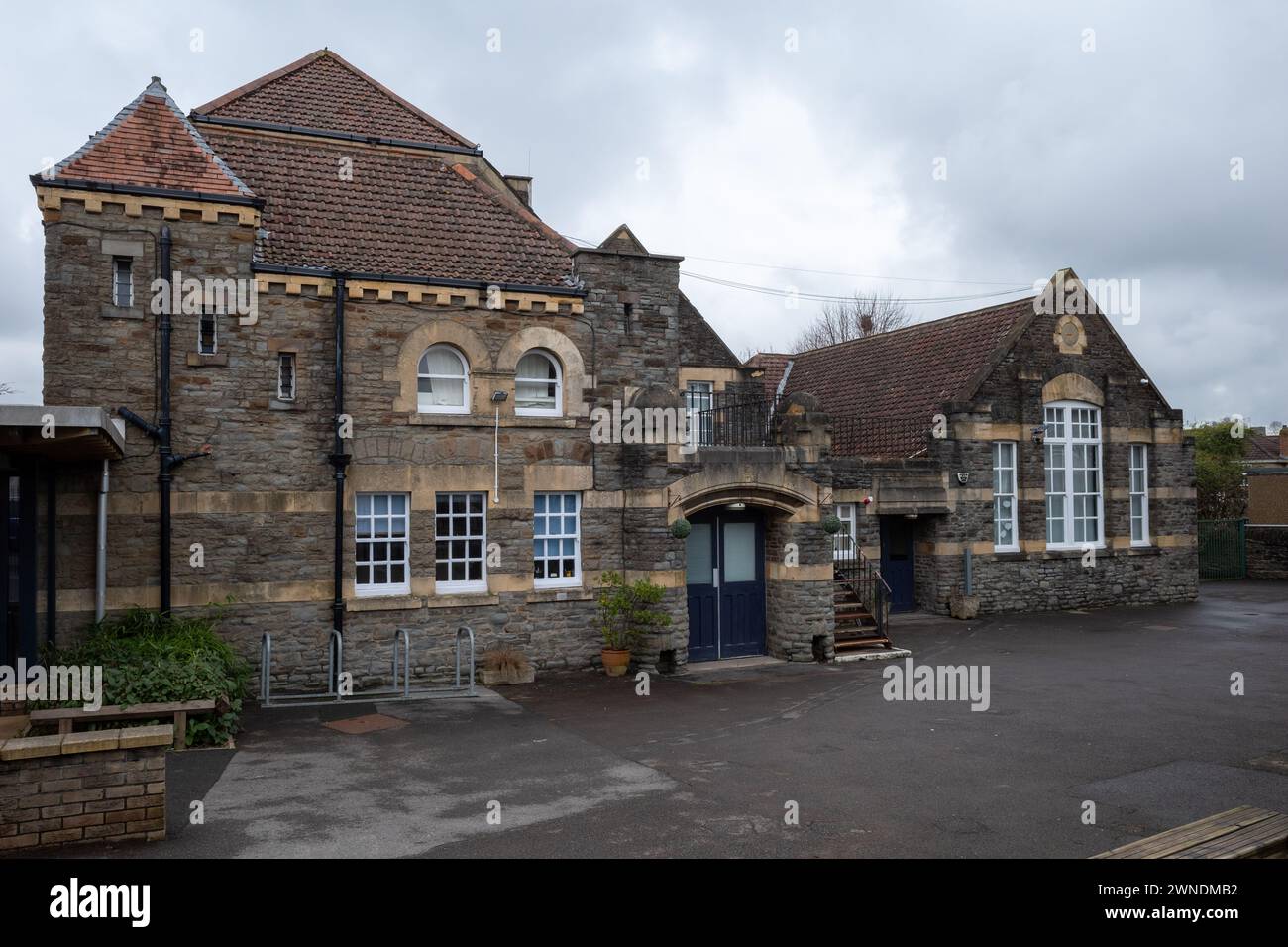 Air Balloon Hill Primary School, Bristol, UK Stock Photo - Alamy