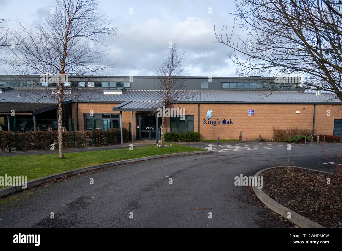 Secondary modern school hi-res stock photography and images - Alamy
